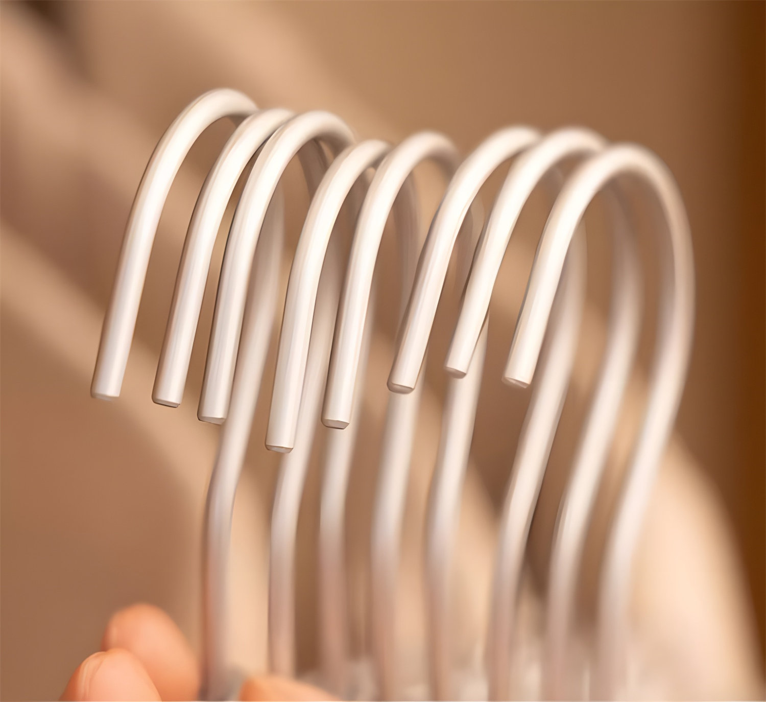 Rebrilliant Elevate Your Everyday: Space-Saving, Shoulder-Safe Aluminum ...