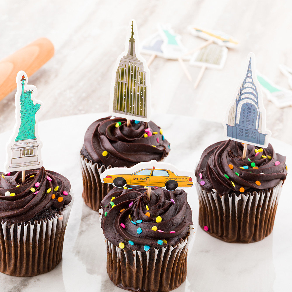Restaurantware Top Cake Assorted Paper NYC Statue Of Liberty Cake ...