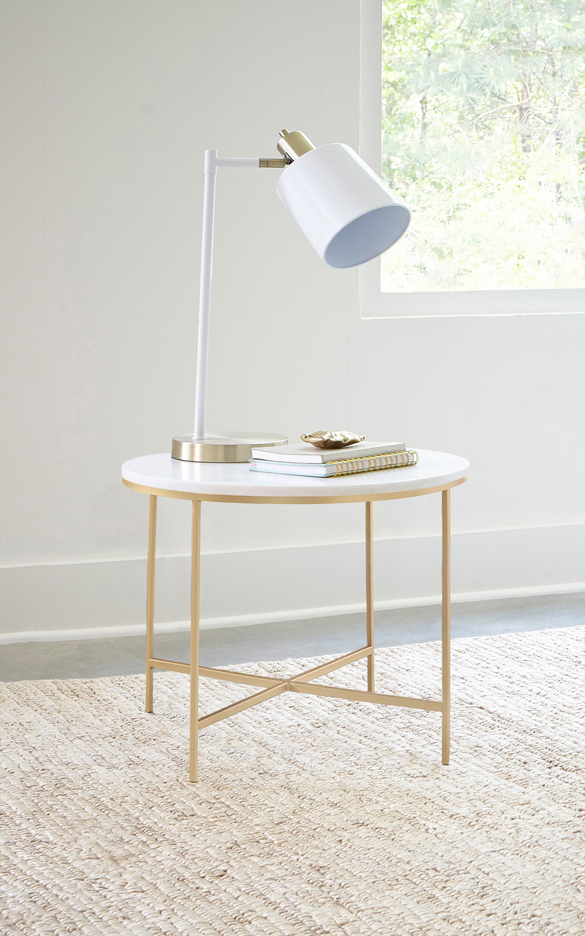 Everly Quinn Amonti 24.5'' Tall Round End Table in White and Gold | Wayfair