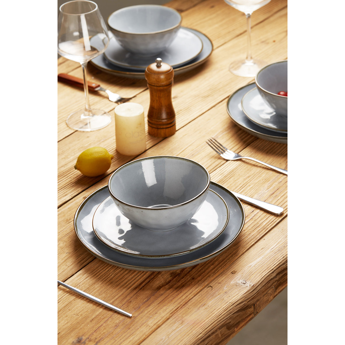 Famiware 18-Piece Dinnerware Sets, Stoneware Dish Set (Set of 6 ...