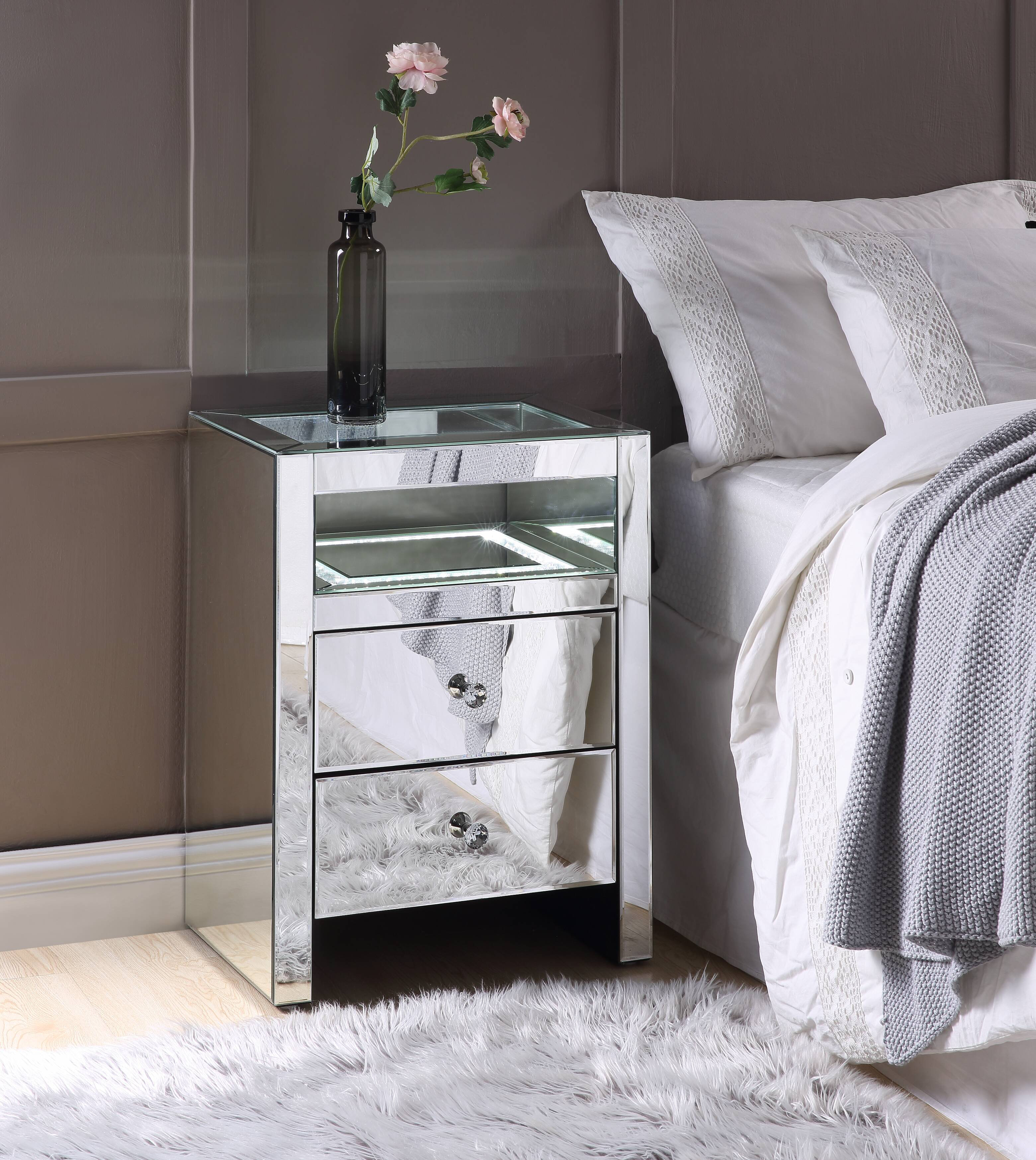 House of Hampton Decatur 2-Drawer Nightstand in Mirrored & Reviews ...