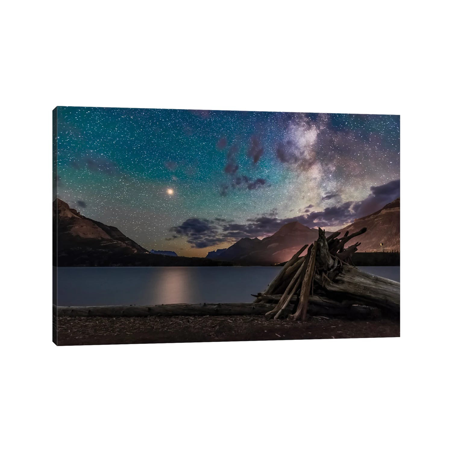 East Urban Home A Bright Yellow Mars And The Milky Way Shining Above ...