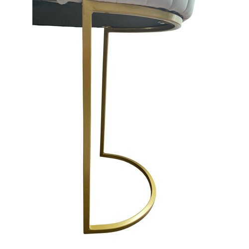 Noori Rug Vanity | Wayfair