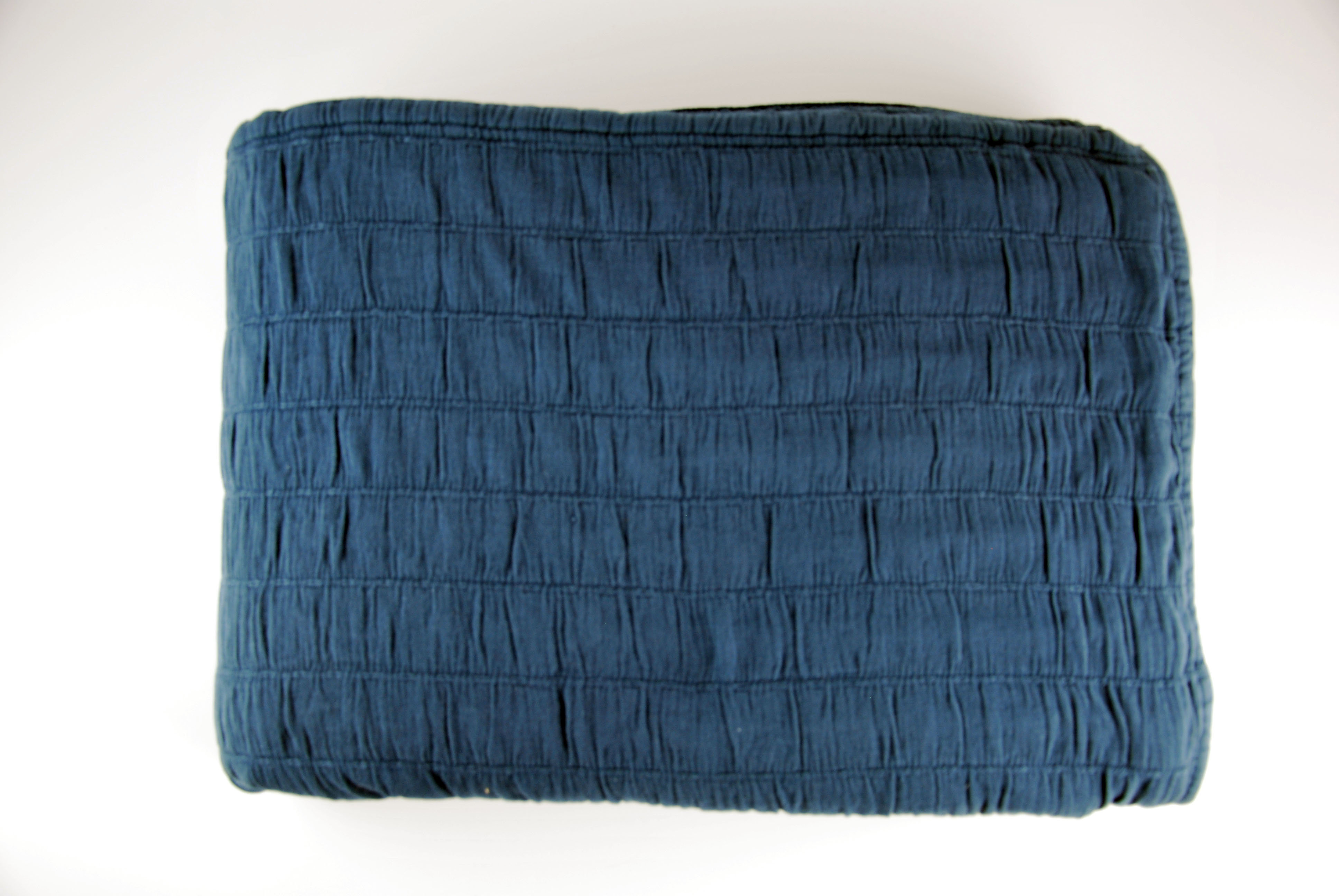Belle Epoque Relax Row Single Coverlet | Wayfair