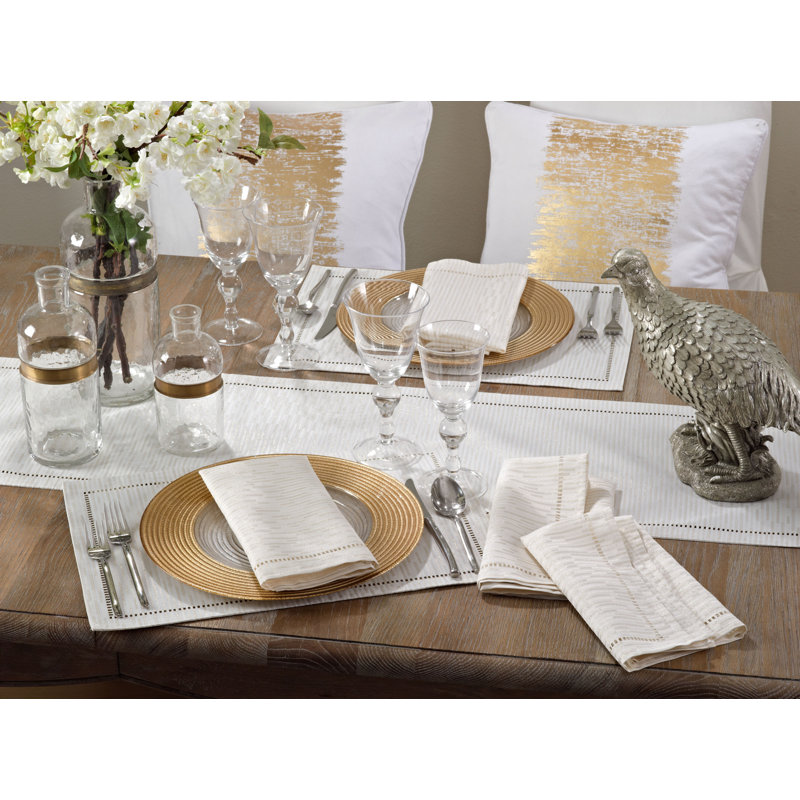 Alcott Hill® Herlihy Rectangle Polyester Table Runner & Reviews | Wayfair