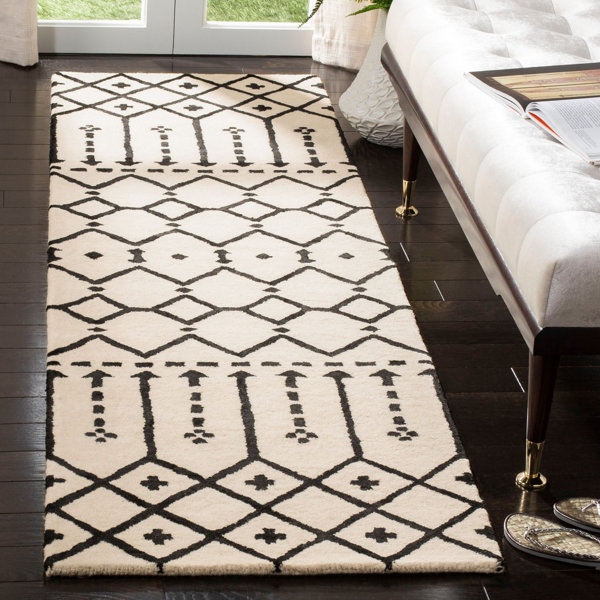 Bungalow Rose Griffiths Hand Tufted Wool Geometric Rug & Reviews | Wayfair