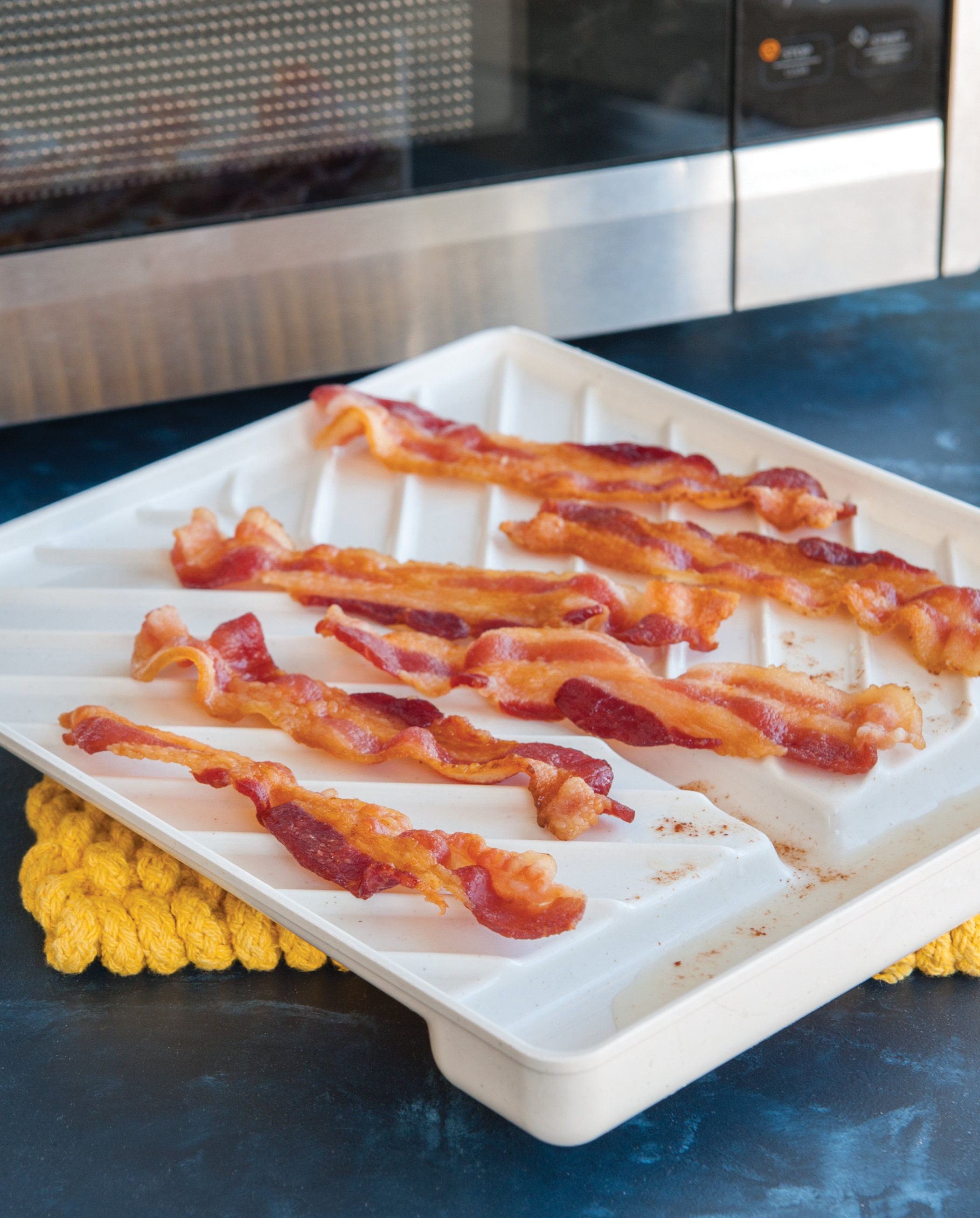 Nordic Ware Microwave 12" Bacon Tray and Food Storage & Reviews ...