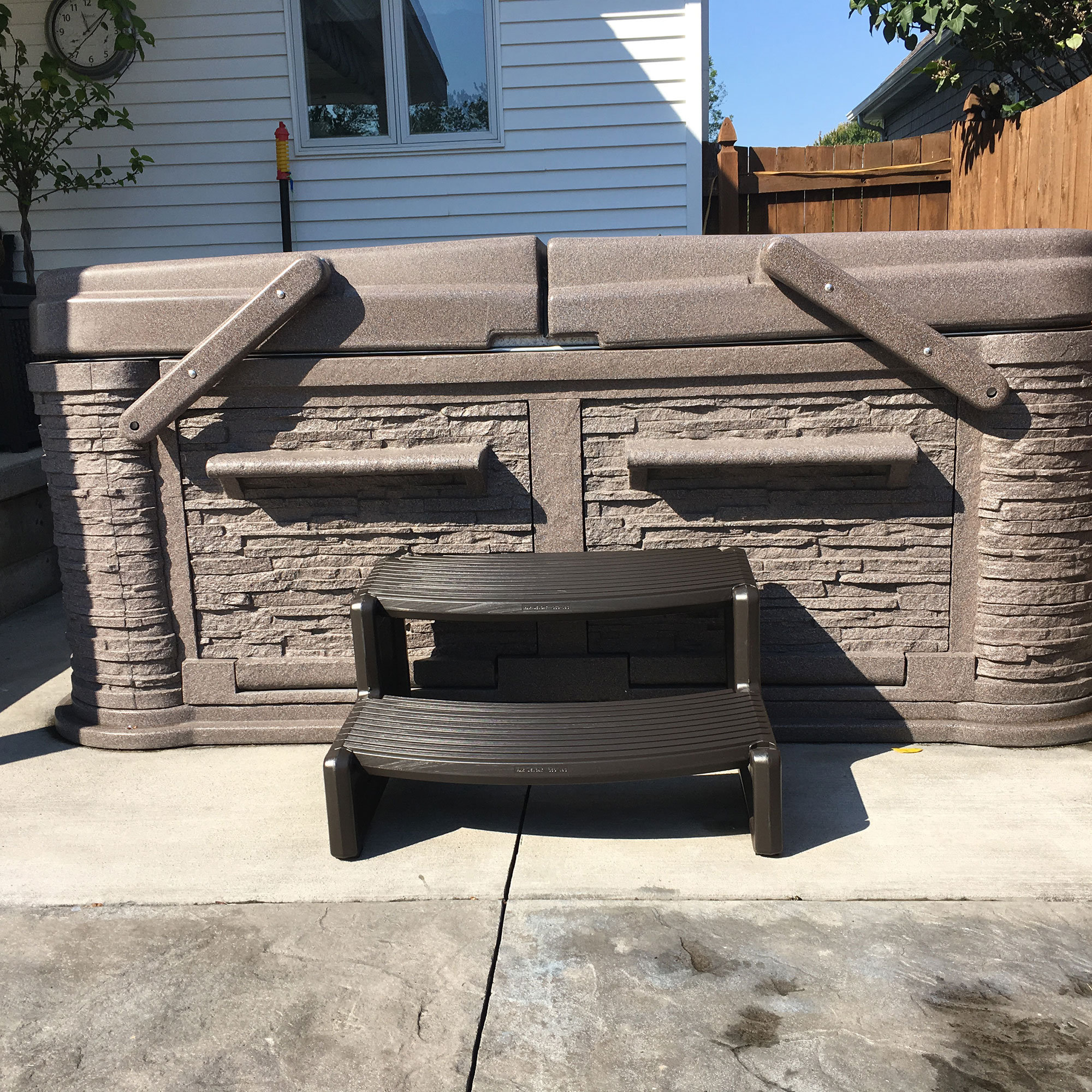 Confer Plastics Handi-Step Spa Hot Tub Stairs for Straight & Curved ...