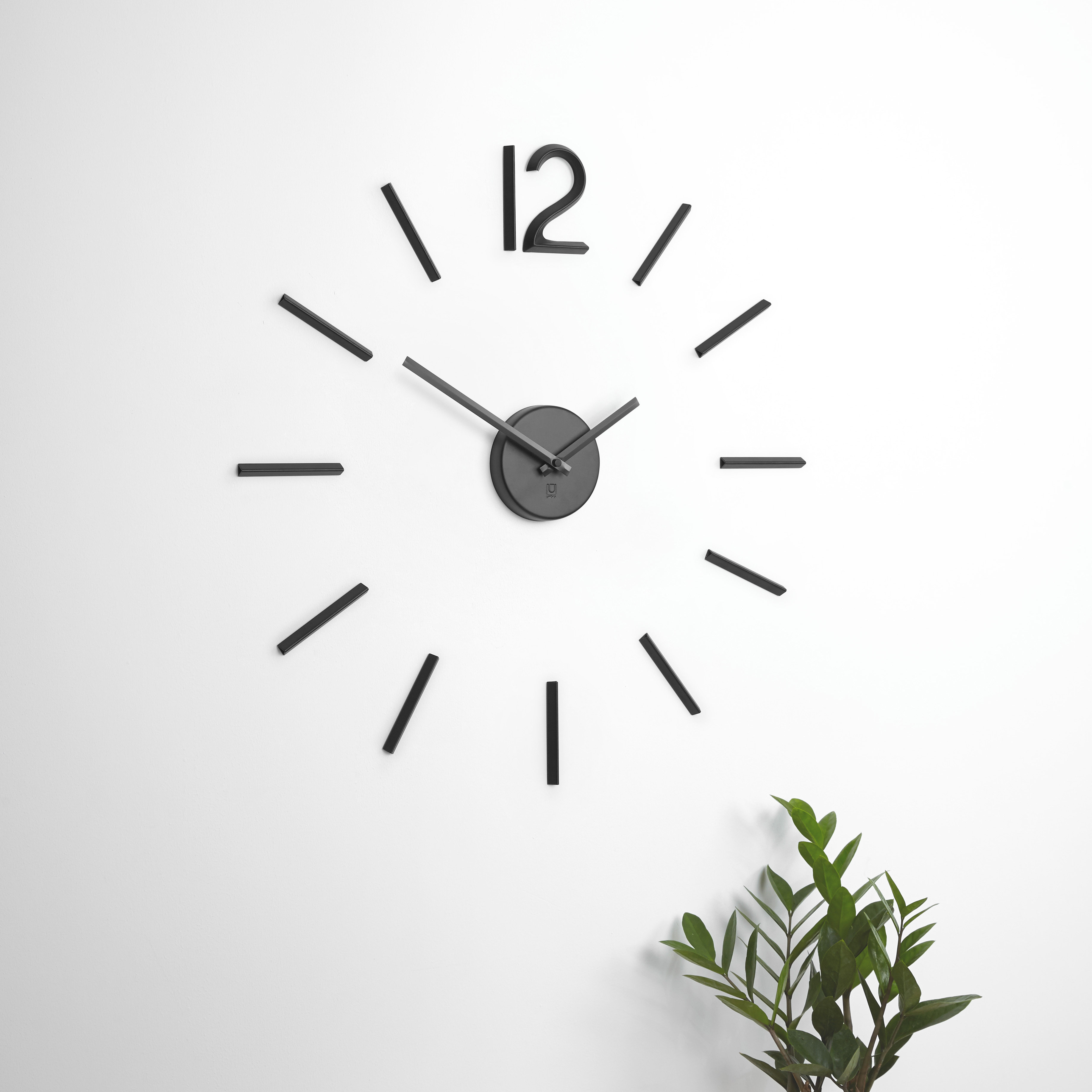 Orren Ellis Oversized Akeria 39" Wall Clock & Reviews - Wayfair Canada