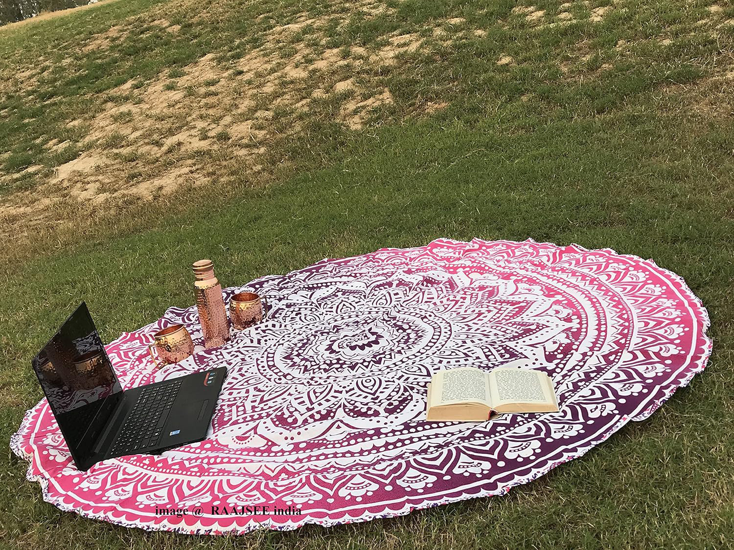 Bungalow Rose Pink Ombre Round Beach Tapestry Hippie/Boho Beach Blanket ...
