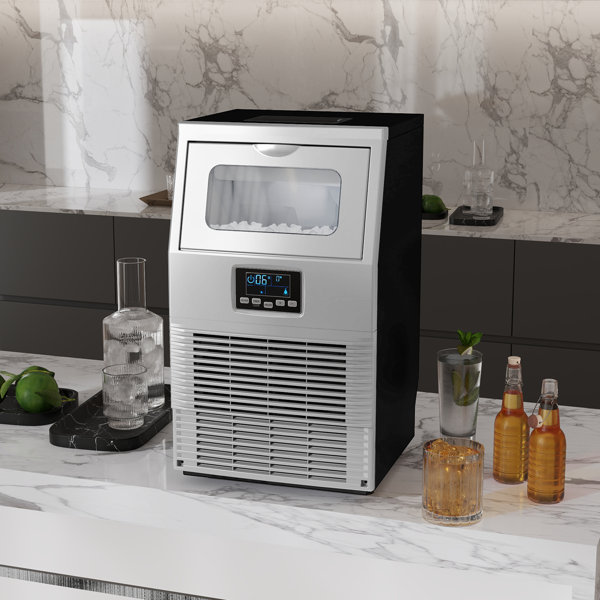 HOMCOM 66 Lb. Daily Production Cube Ice Freestanding Ice Maker ...