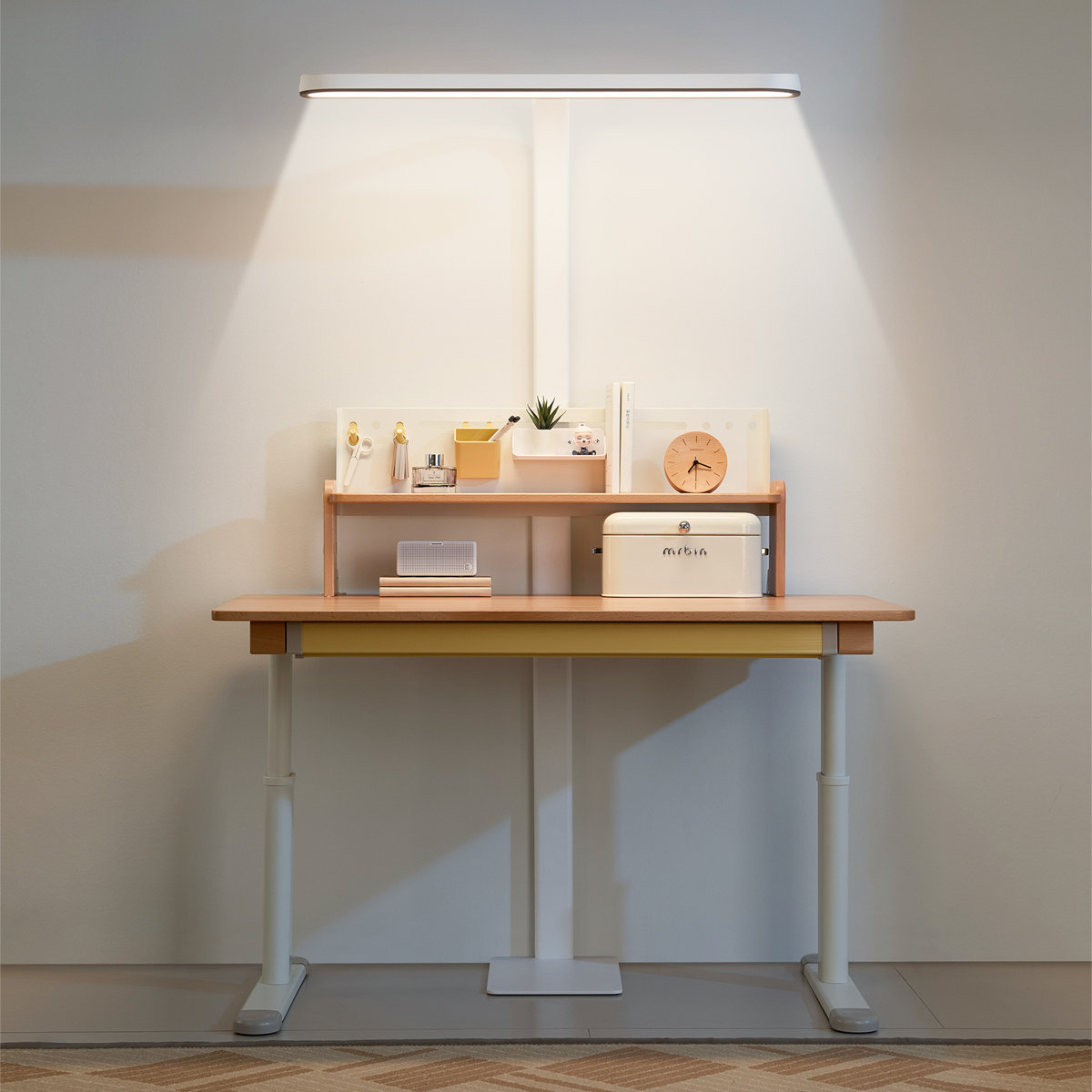 UNISOAR 63.0'' 6-Level Height-Adjustable LED Directional Task Floor ...