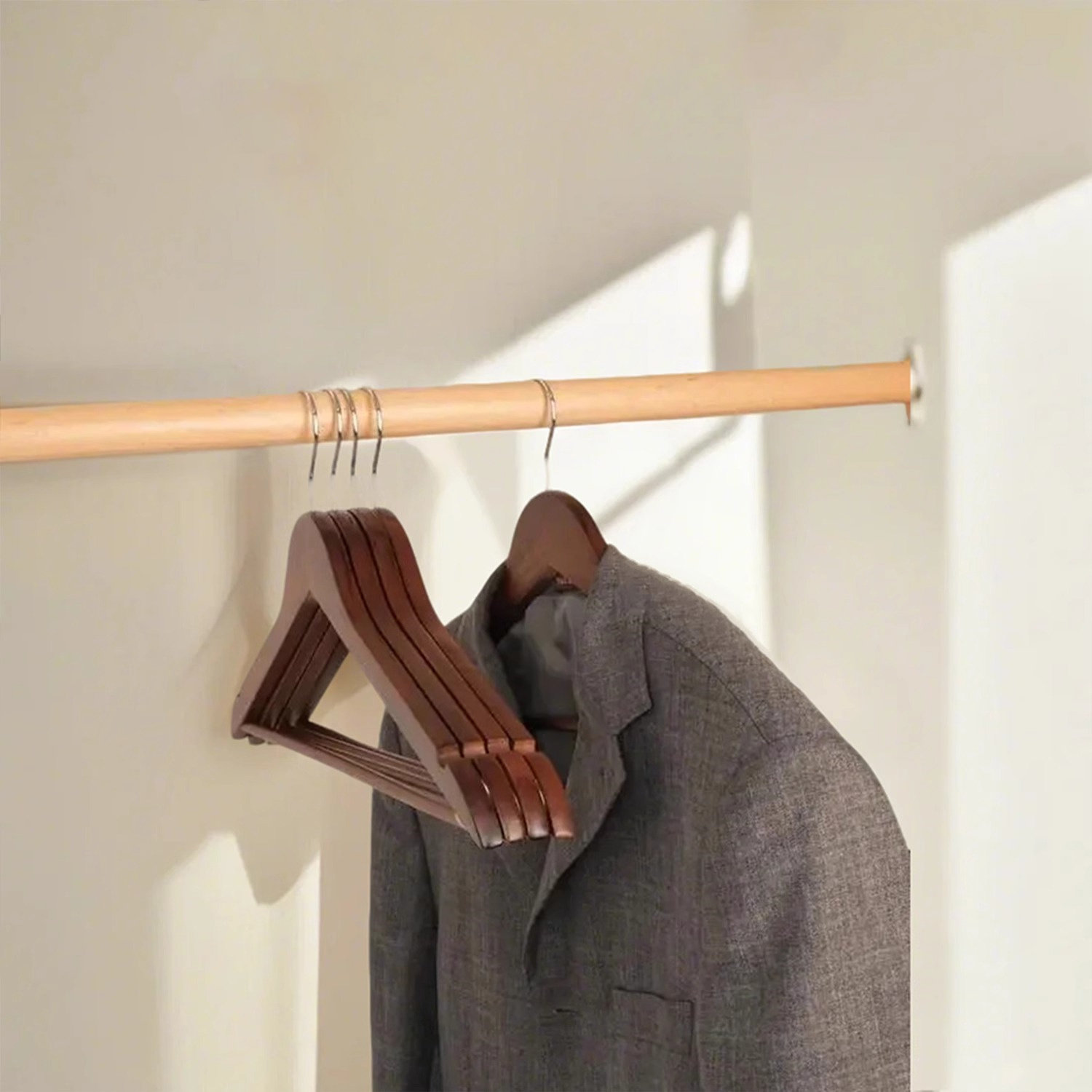 Meta Tarmor Luxewood Rotating Hanger | Wayfair
