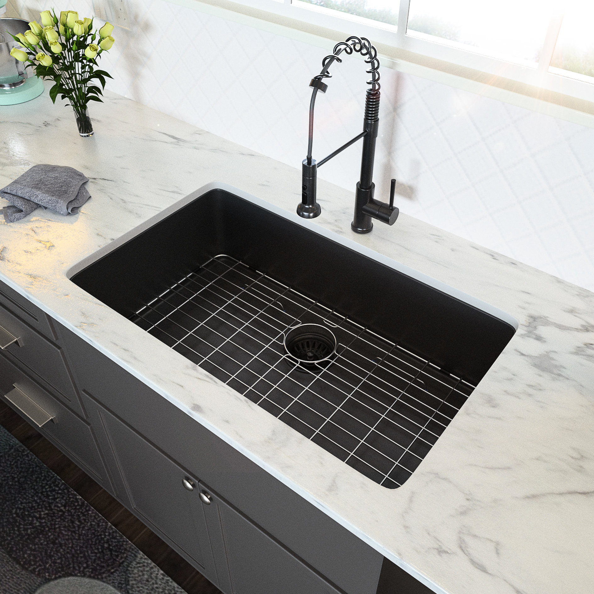 Kivaritio 33" Gunmetal Black Kitchen Sink, 16G Steel, R10 Corner Design ...