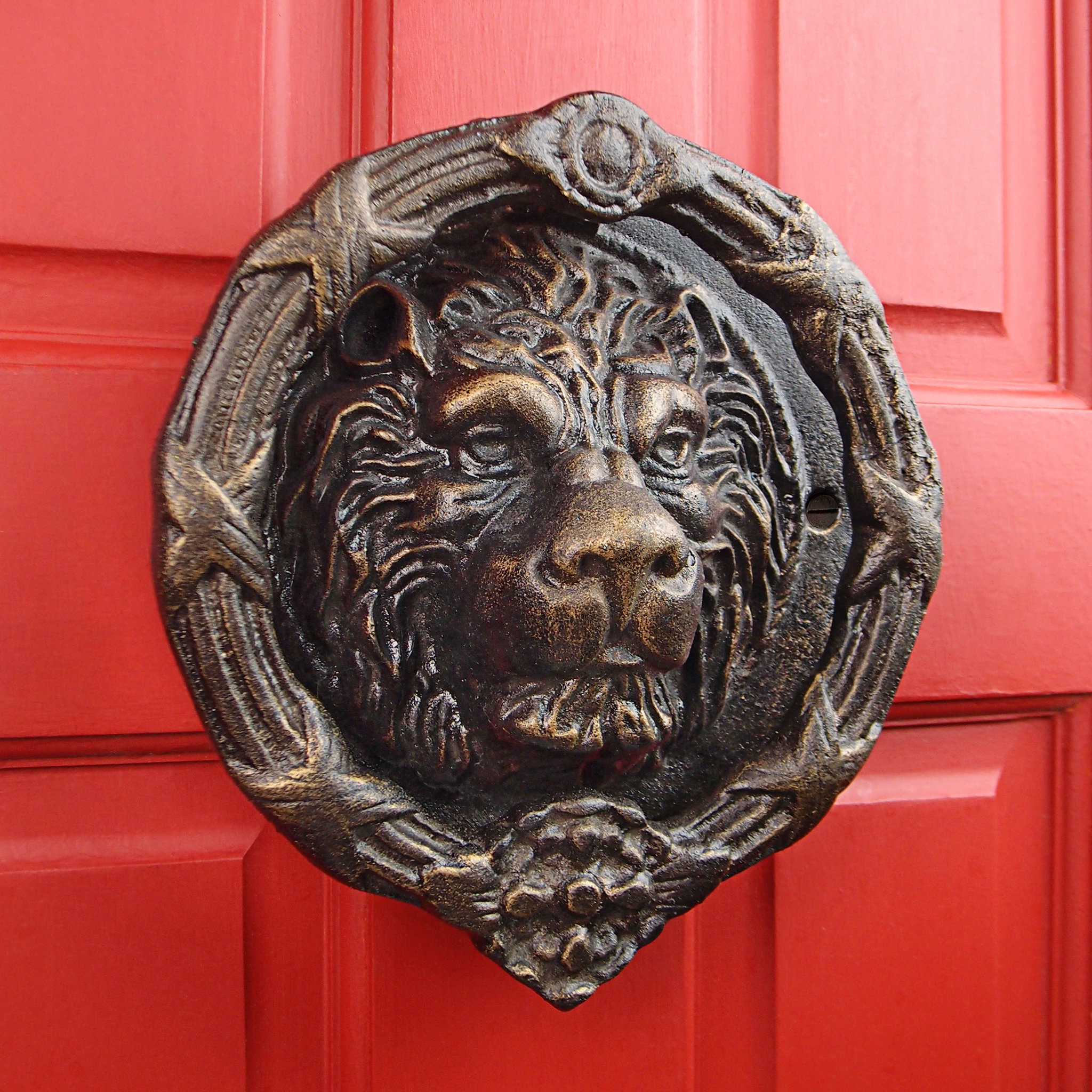 Design Toscano Pride of the Lions Foundry Cast Iron Door Knocker ...