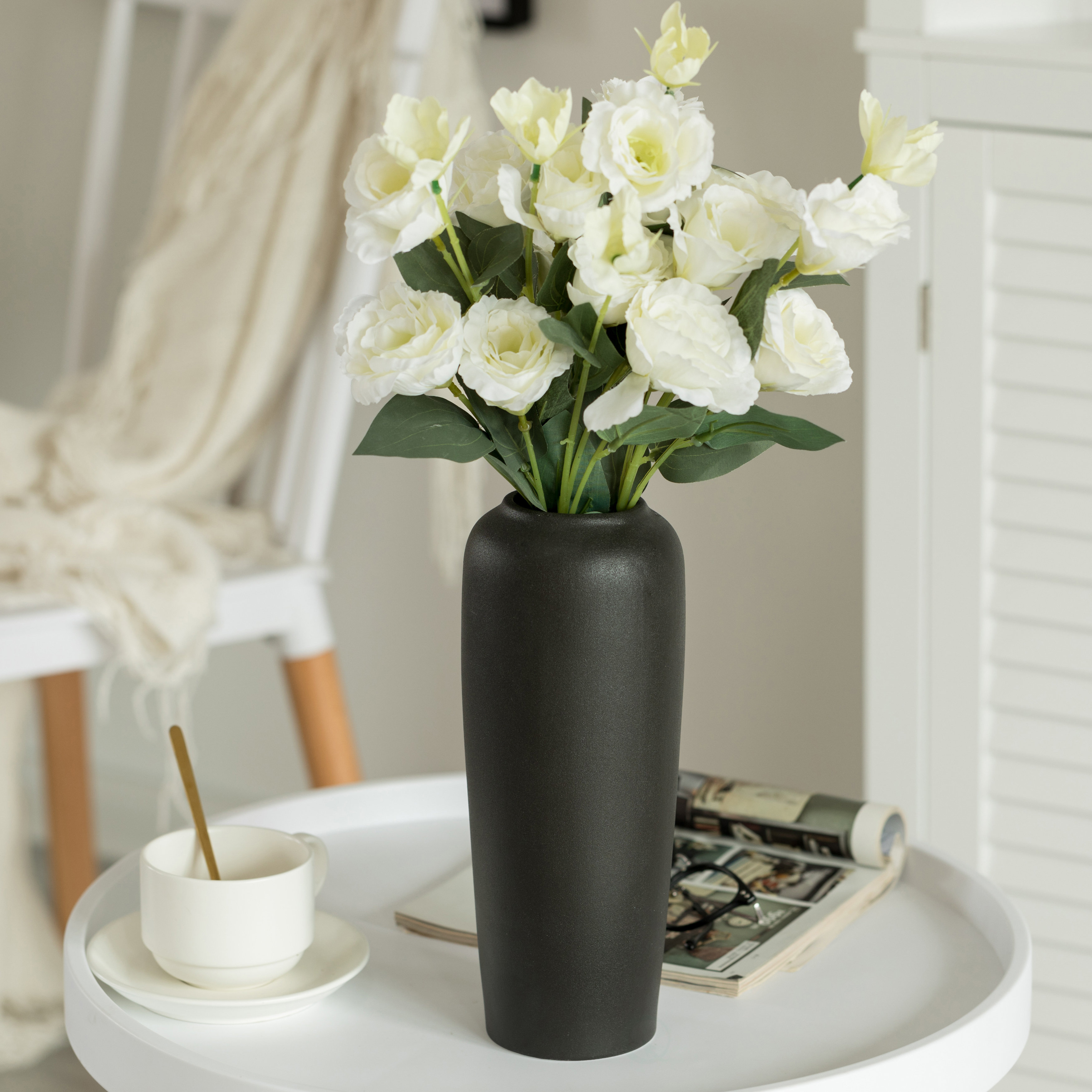 Red Barrel Studio® Takuko Black Ceramic Table Vase & Reviews - Wayfair ...