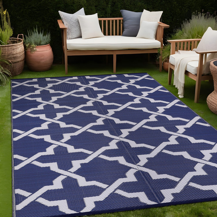 Etta Avenue™ Aldo Geometric Outdoor Rug & Reviews | Wayfair