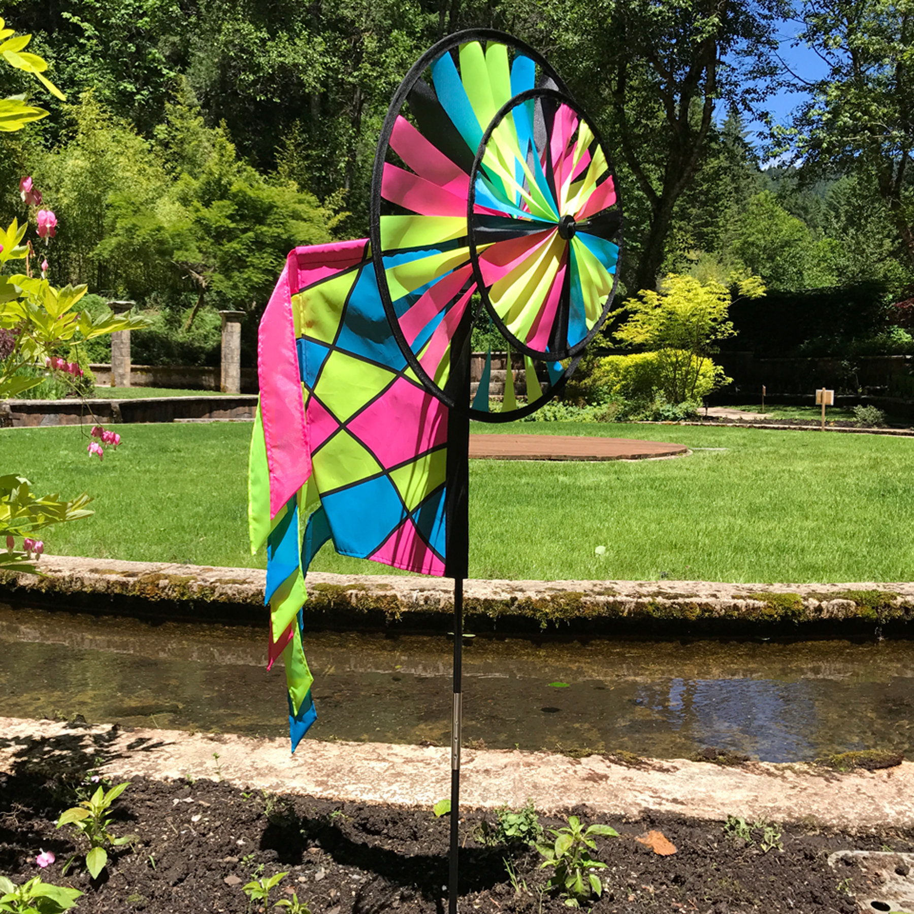 InTheBreeze Neon Colorblock Spinner Wheels with Garden Flag & Tails ...