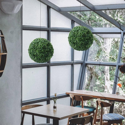 plastic round topiary balls