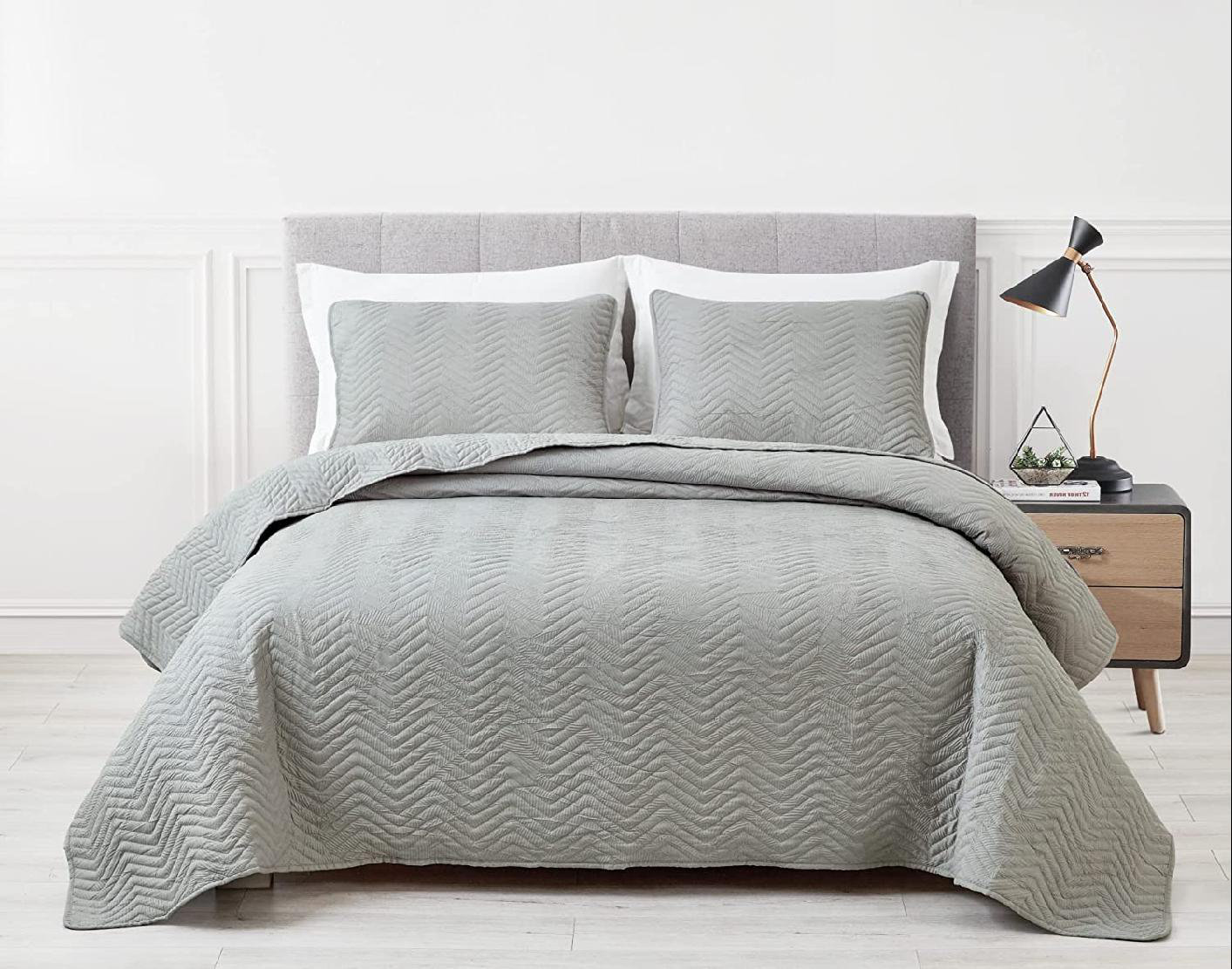 WISTINGFUR Weaver Lightweight Chevron Coverlet Crinkle Textured Quilt ...