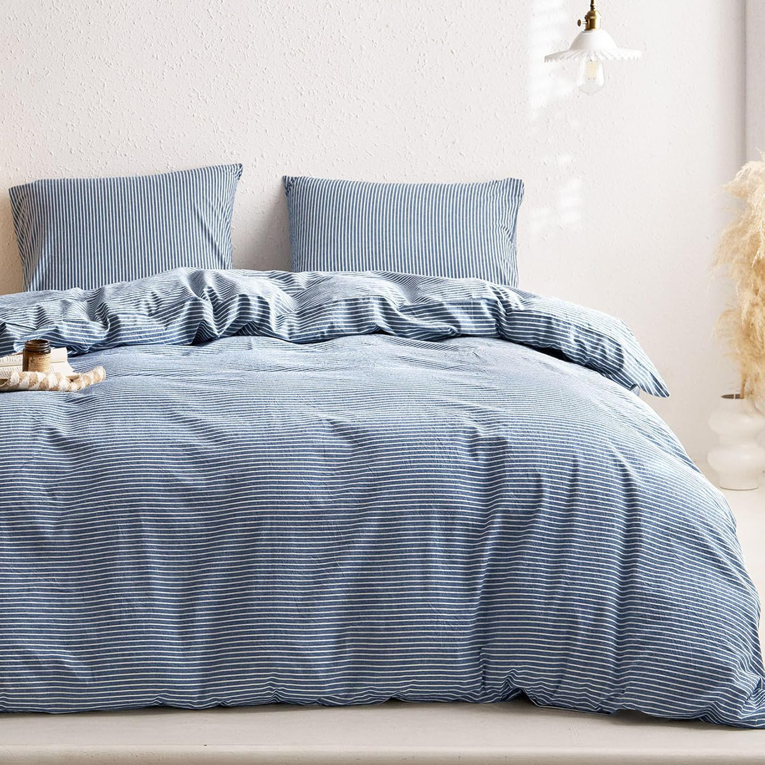 blue textured bed sheets