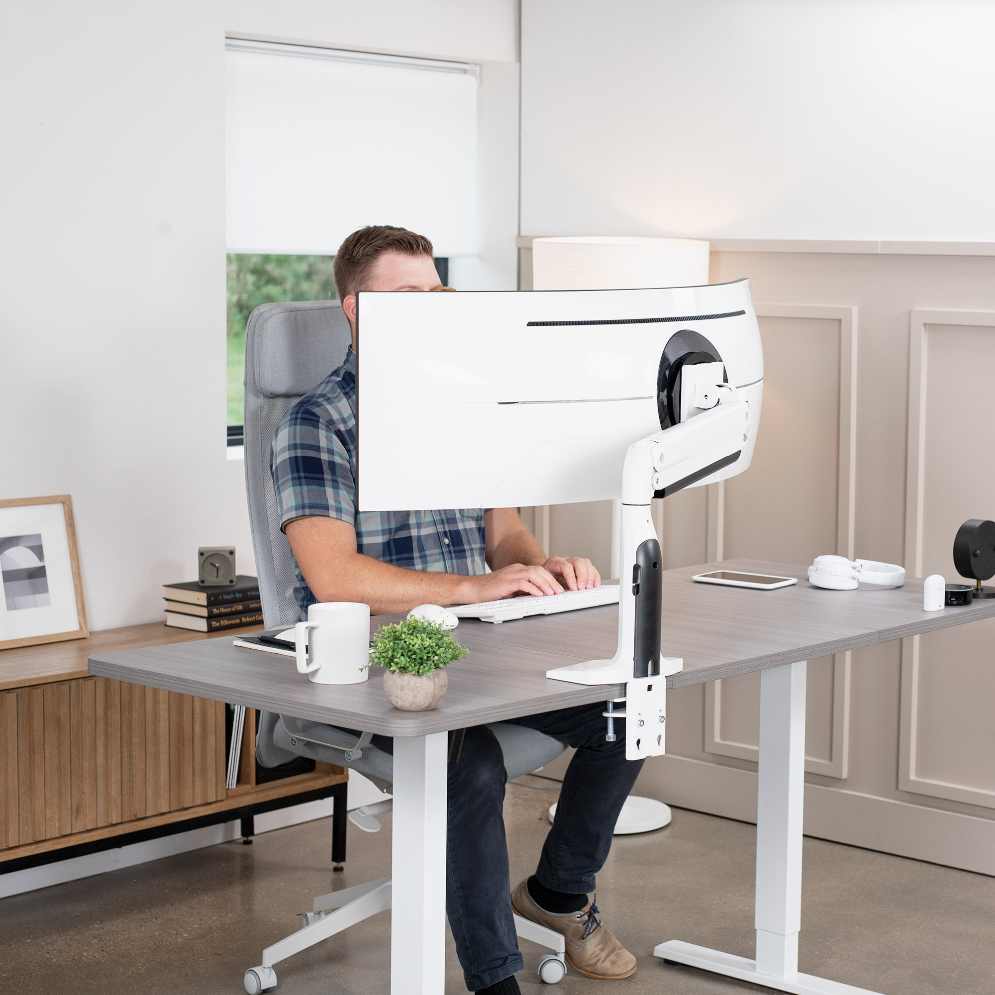 Vivo White Desktop Mount for 47" - 50" Screens Holds up to 39.6 lbs ...