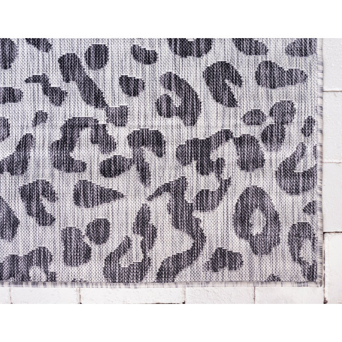 House of Hampton® Munguia Animal Print Indoor/Outdoor Rug & Reviews ...