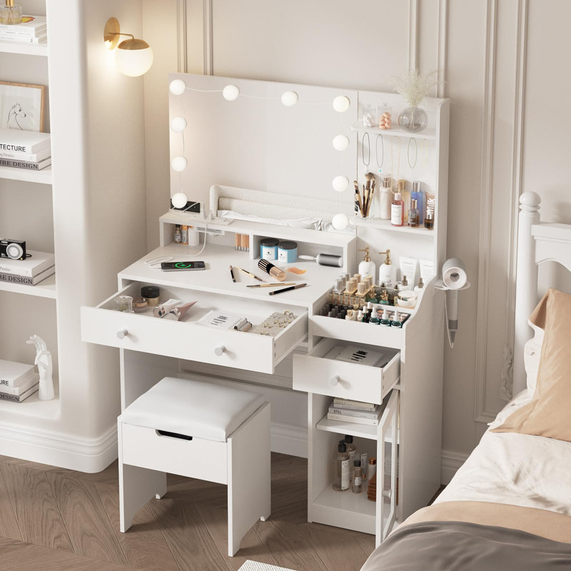 17 Stories Jonuz Vanity & Reviews | Wayfair