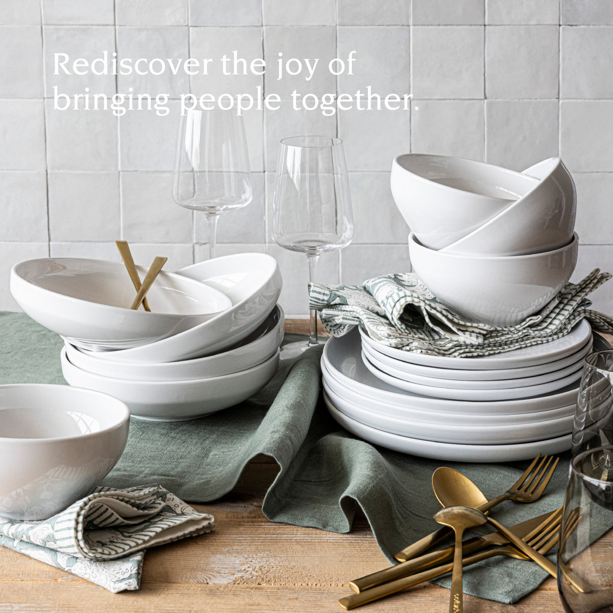 over&back Coupe 16-Piece Glossy White Hand-Finished Porcelain ...