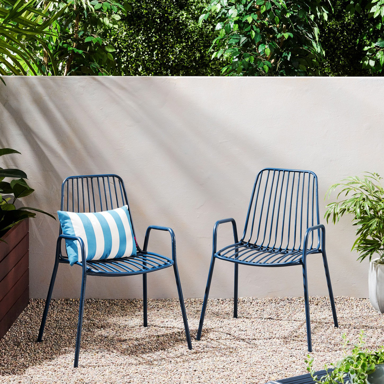 George Oliver Lynnesha Outdoor 16'' Stool | Wayfair