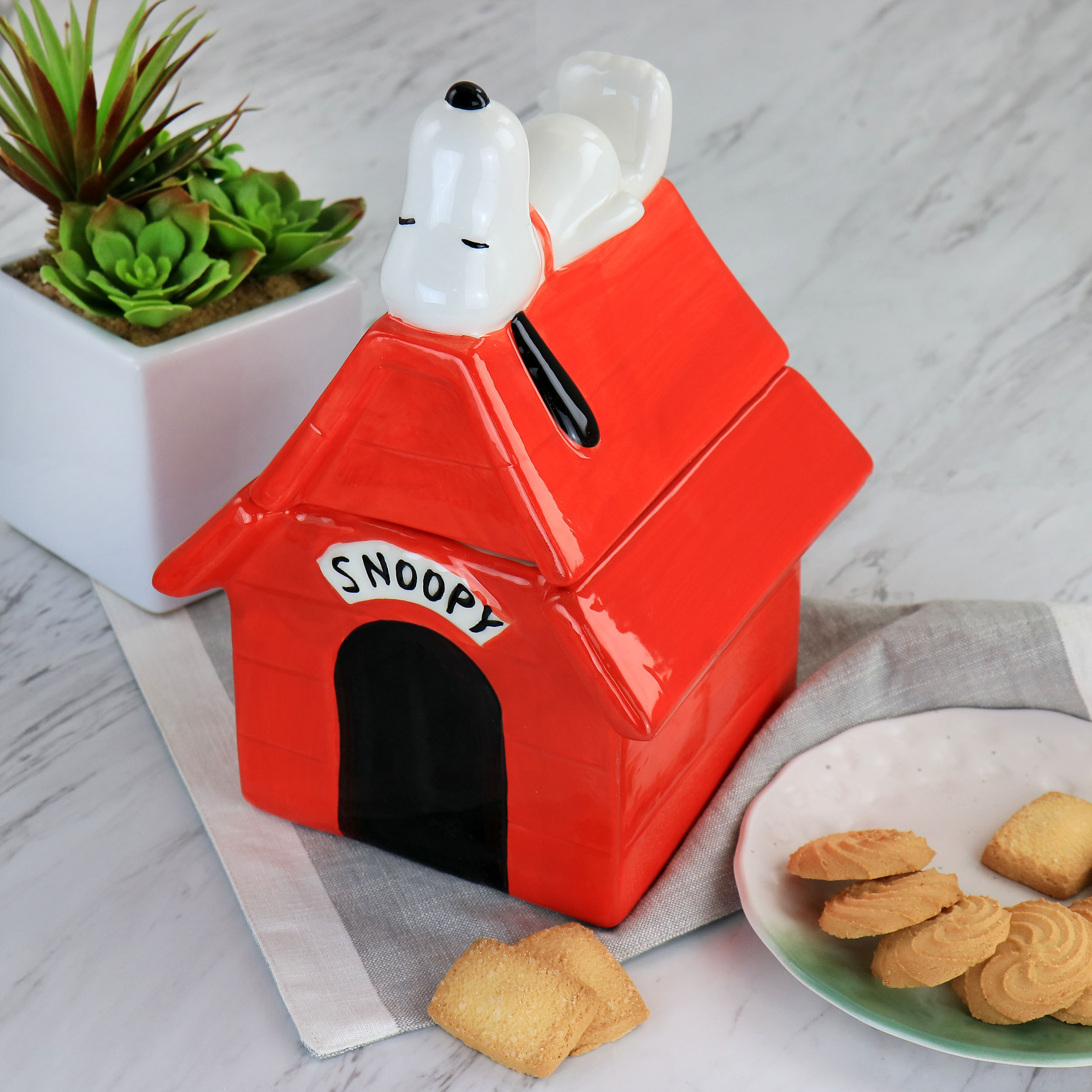 Gibson Peanuts Classic Snoopy Dog House Durastone 11.2In Cooke Jar In ...