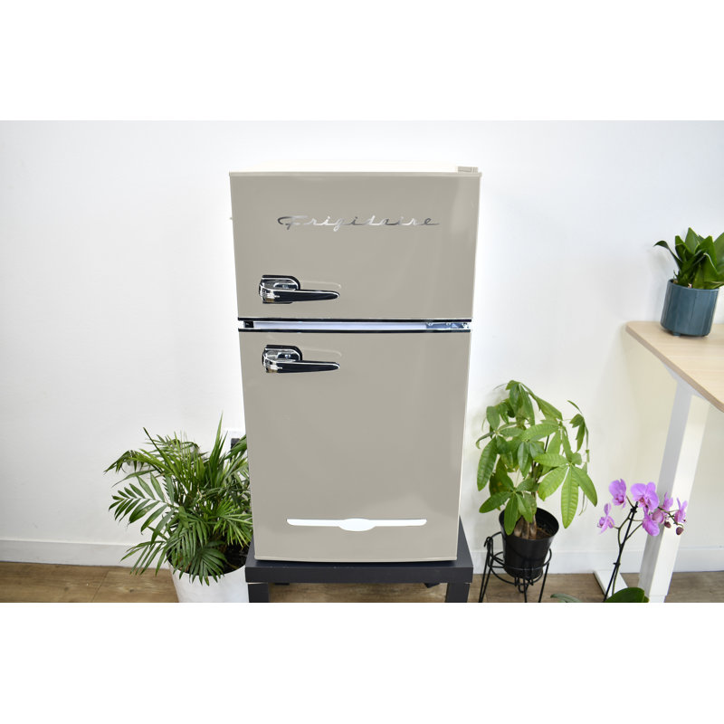 FRIGIDAIRE Retro 2-Door Compact Fridge Freezer Combo, 3.1 Cu. Ft ...