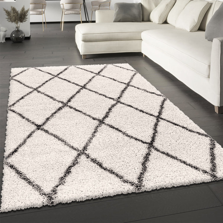 Latitude Run Krisalyn Geometric Machine Woven Cream/Black Area Rug ...