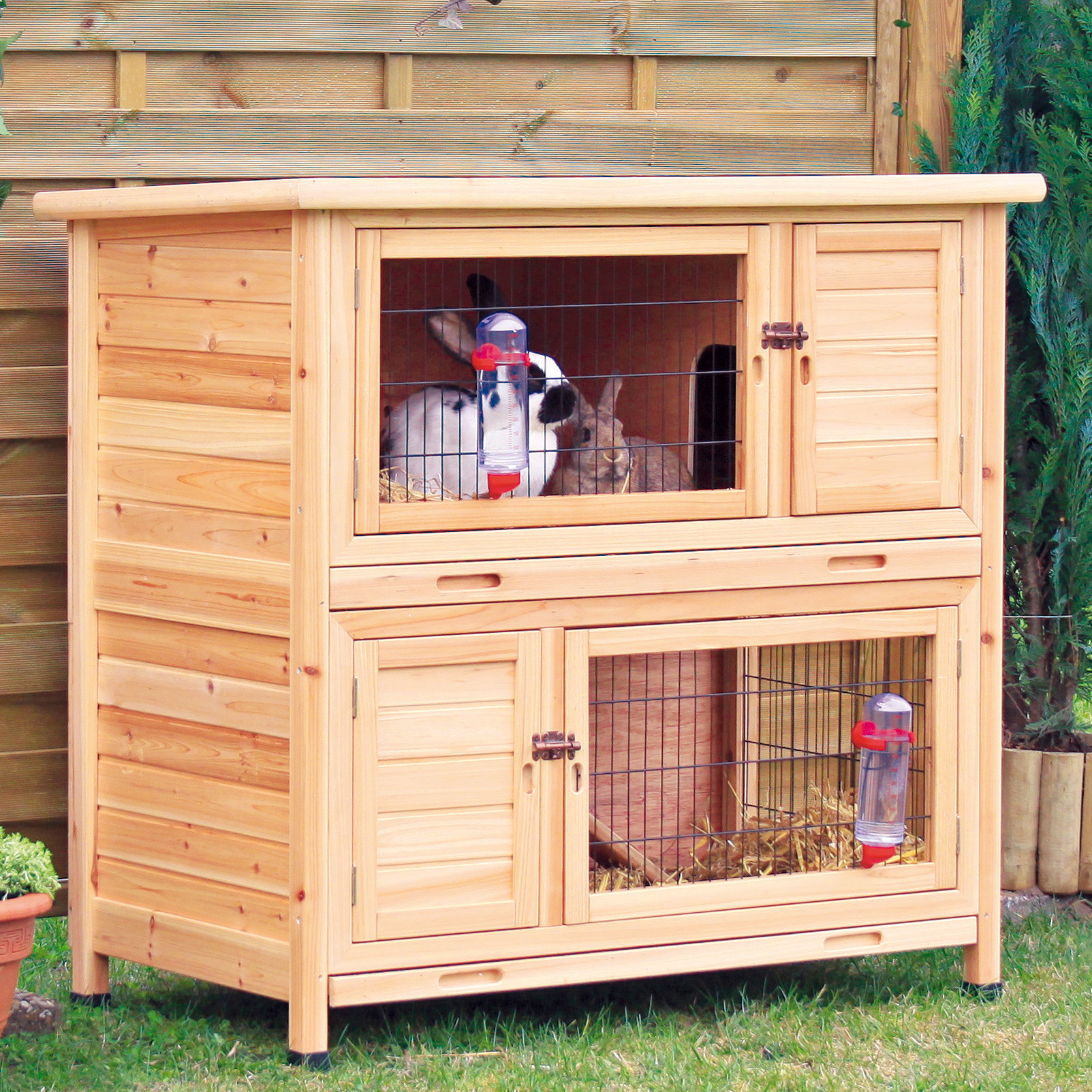 TRIXIE Natura Weather Resistant Small Animal Hutch with Ramp & Reviews ...
