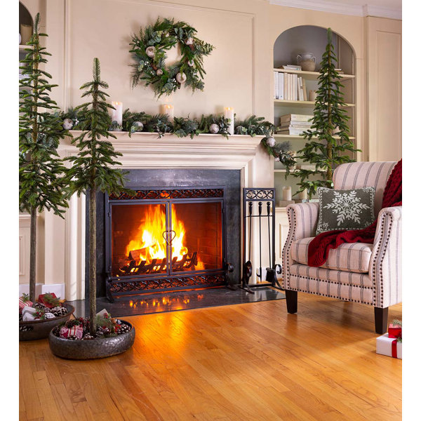 Lark Manor Akiera Small Iron Scrollwork Fireplace Screen With Two Doors ...