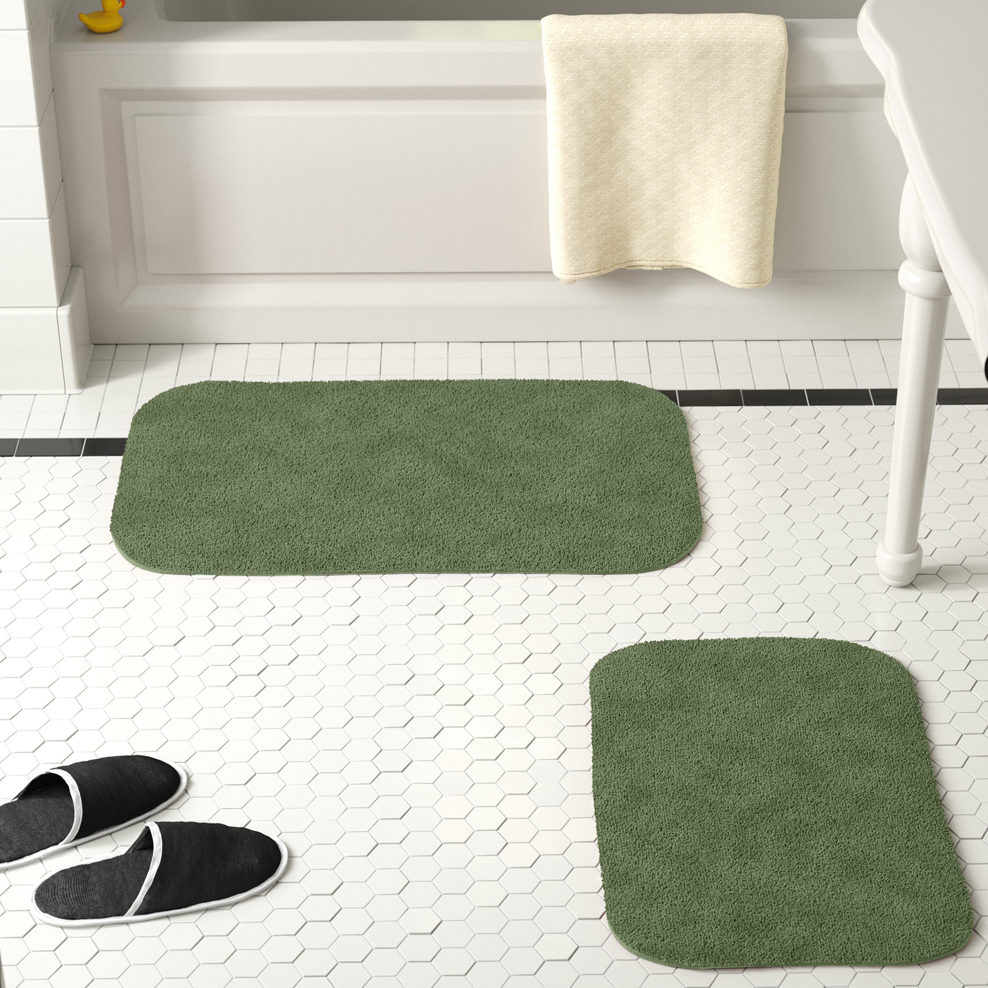 Wade Logan® Mccluney Traditional Nylon 2 Piece Bath Rug Set with Non ...