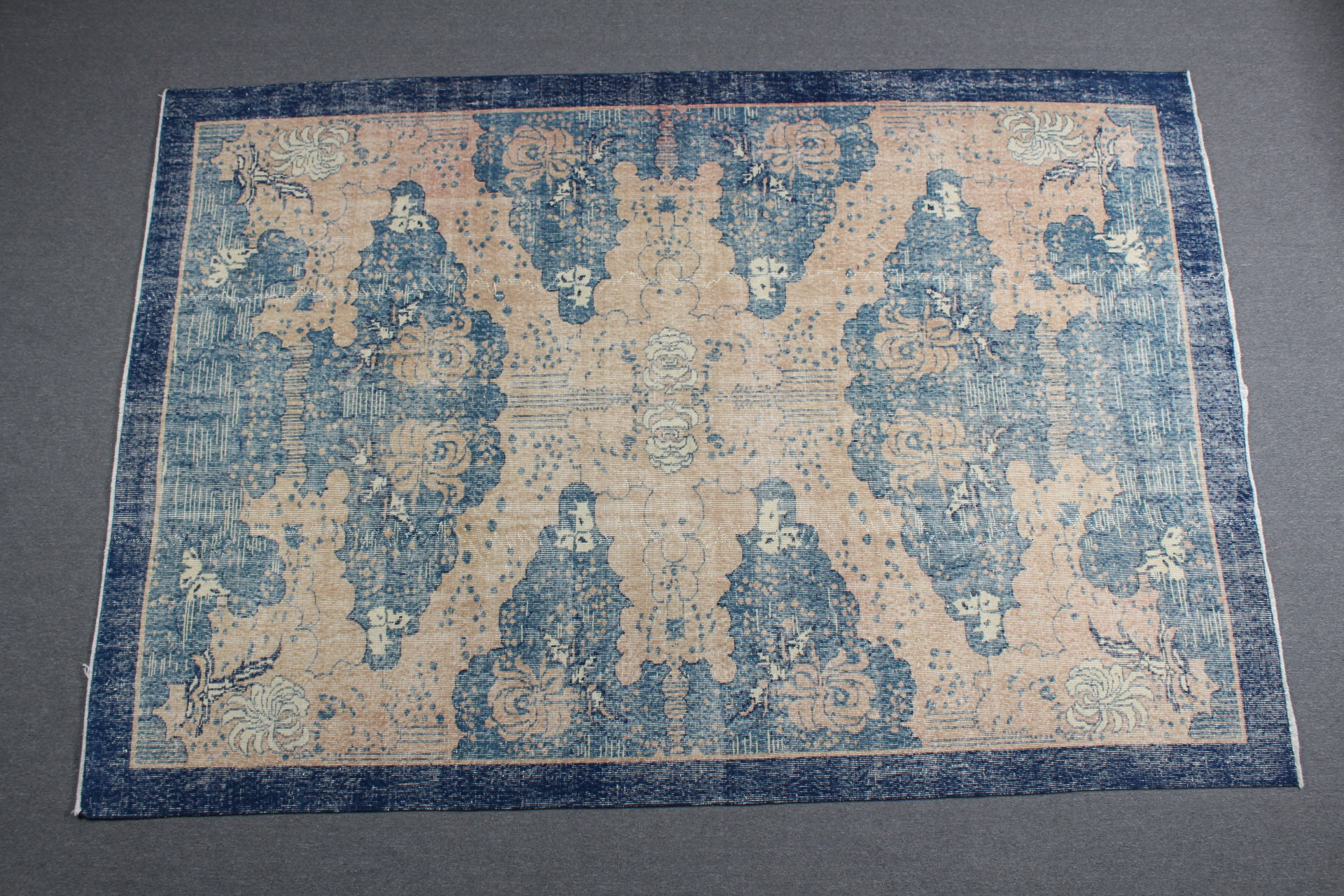 Isabelline Vintage Turkish Oushak Rug in Navy Blue for Living Room and ...