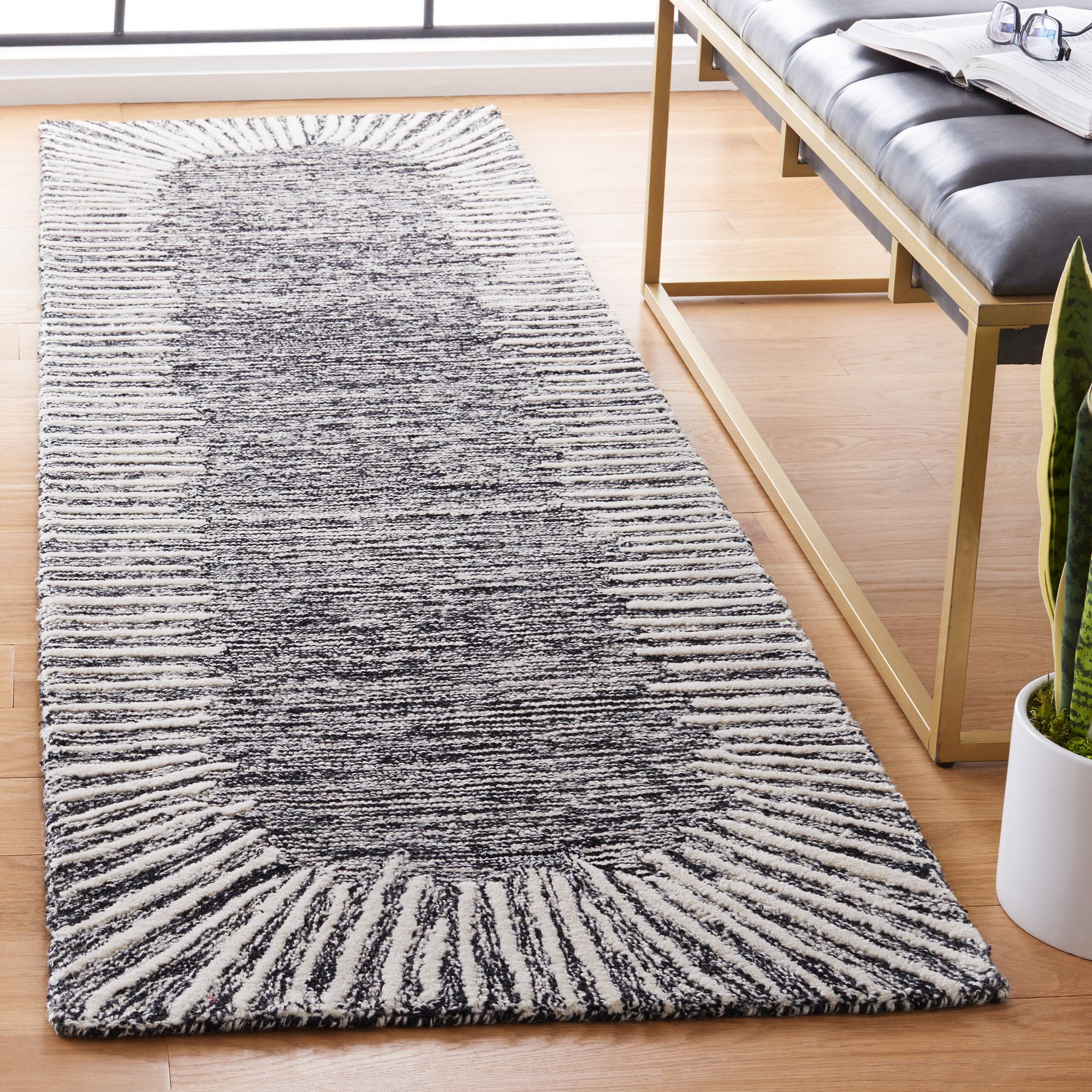Corrigan Studio® Janyla Hand Tufted Wool/Cotton Abstract Rug in Black ...