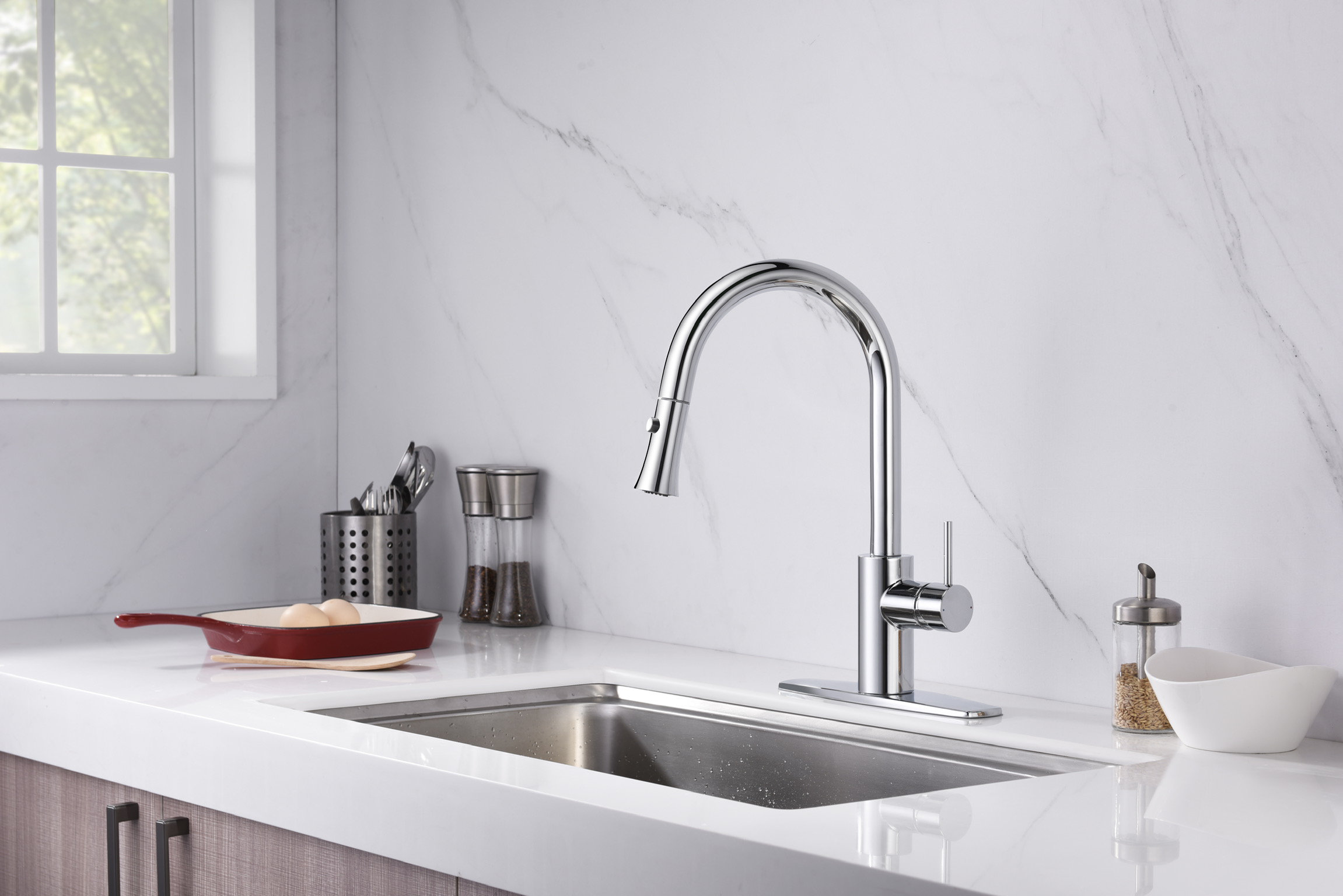 Ultra Faucets Euro Pull Out Single Handle Kitchen Faucet & Reviews ...