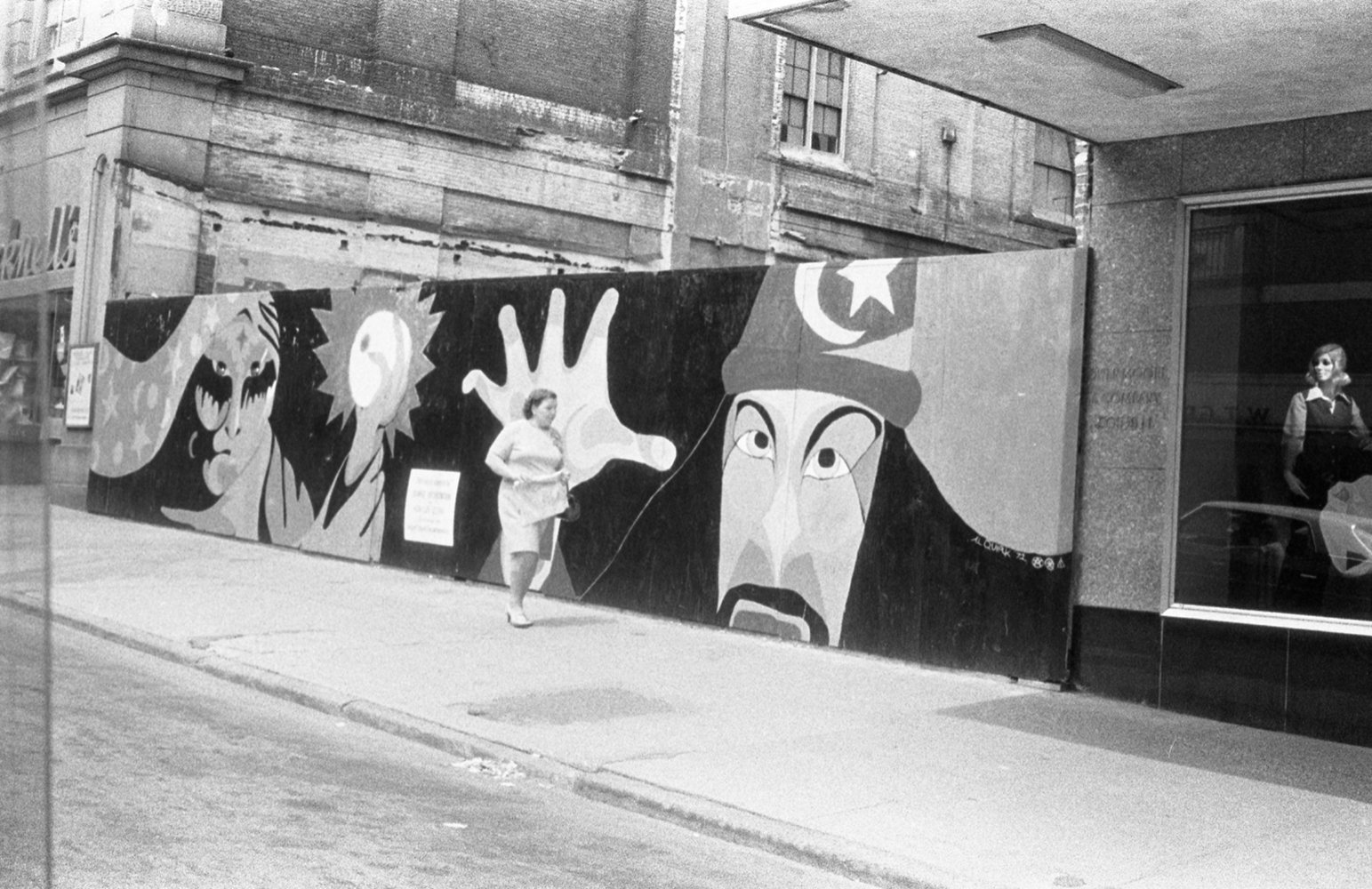 Platinum Art Group Gotcha by Russell Mott - Unframed Photograph | Perigold