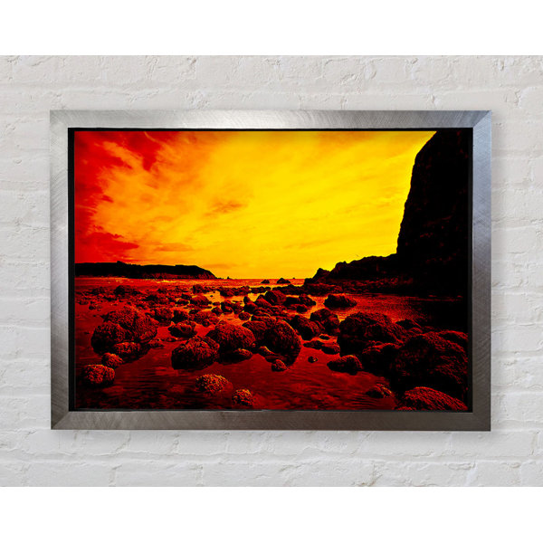 Bright Star Rote Felsen im Meer - Druck | Wayfair.de