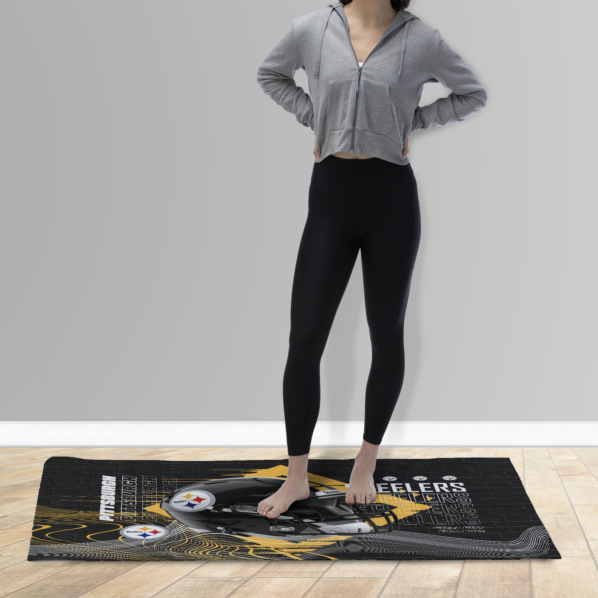 Ebern Designs Pittsburgh Steelers NFL Wavelength Washable Rug 20X32 ...