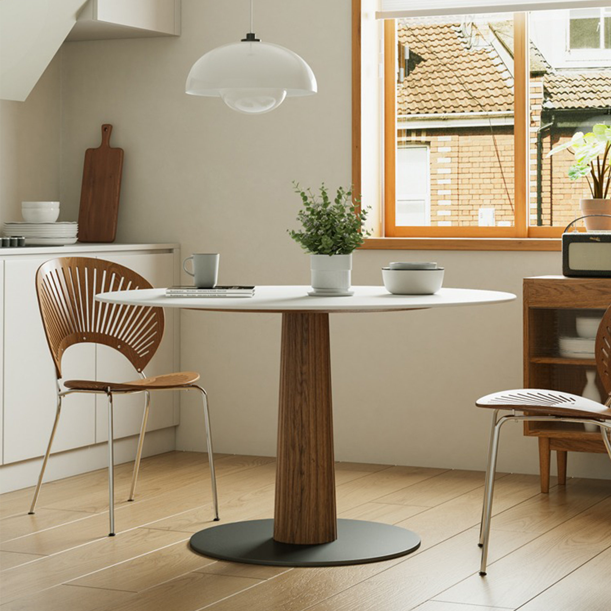 Dining Elegance Small-Space Minimalist Round Dining Table Round 47.24 ...