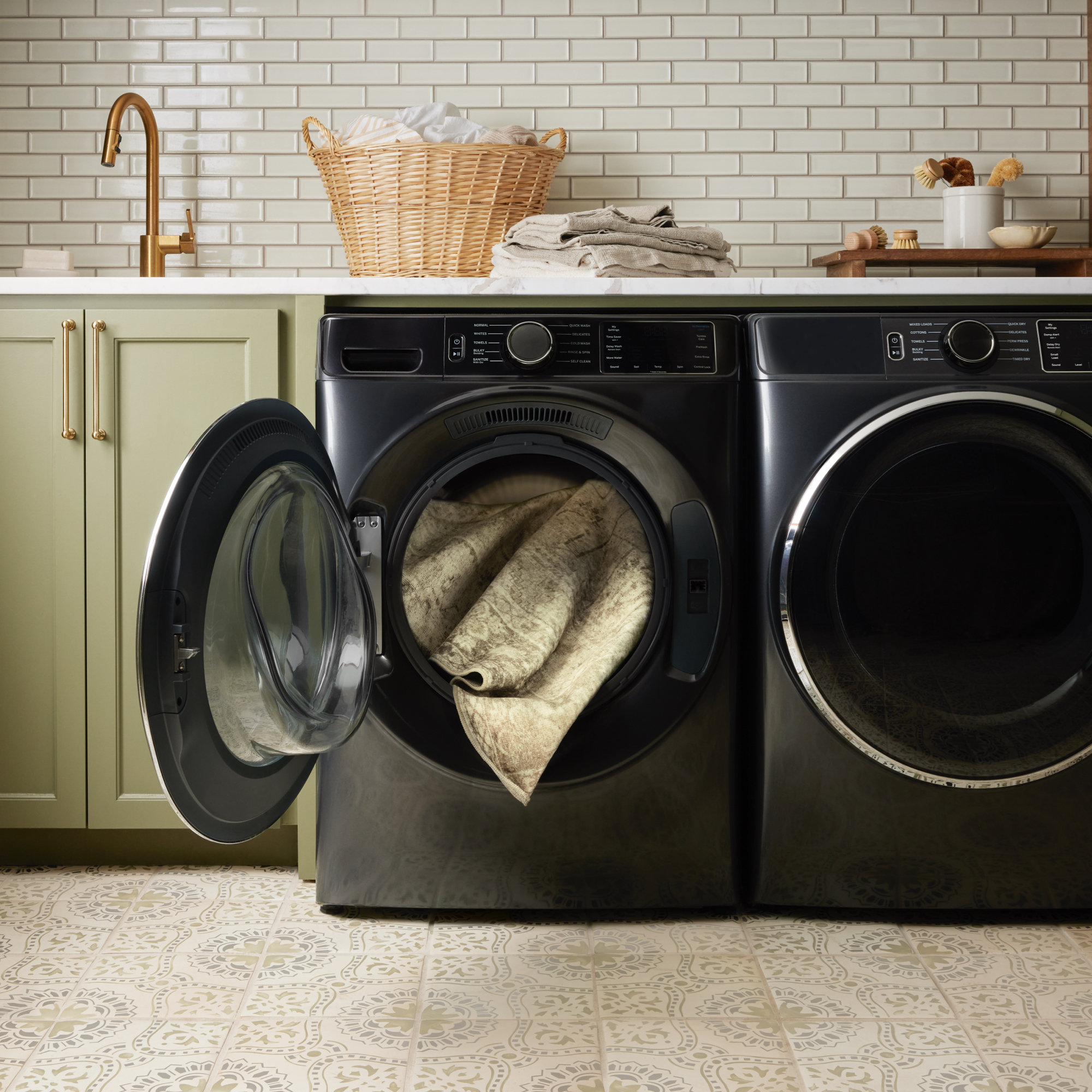 Magnolia Home By Joanna Gaines X Loloi Sinclair Machine Washable Rust ...