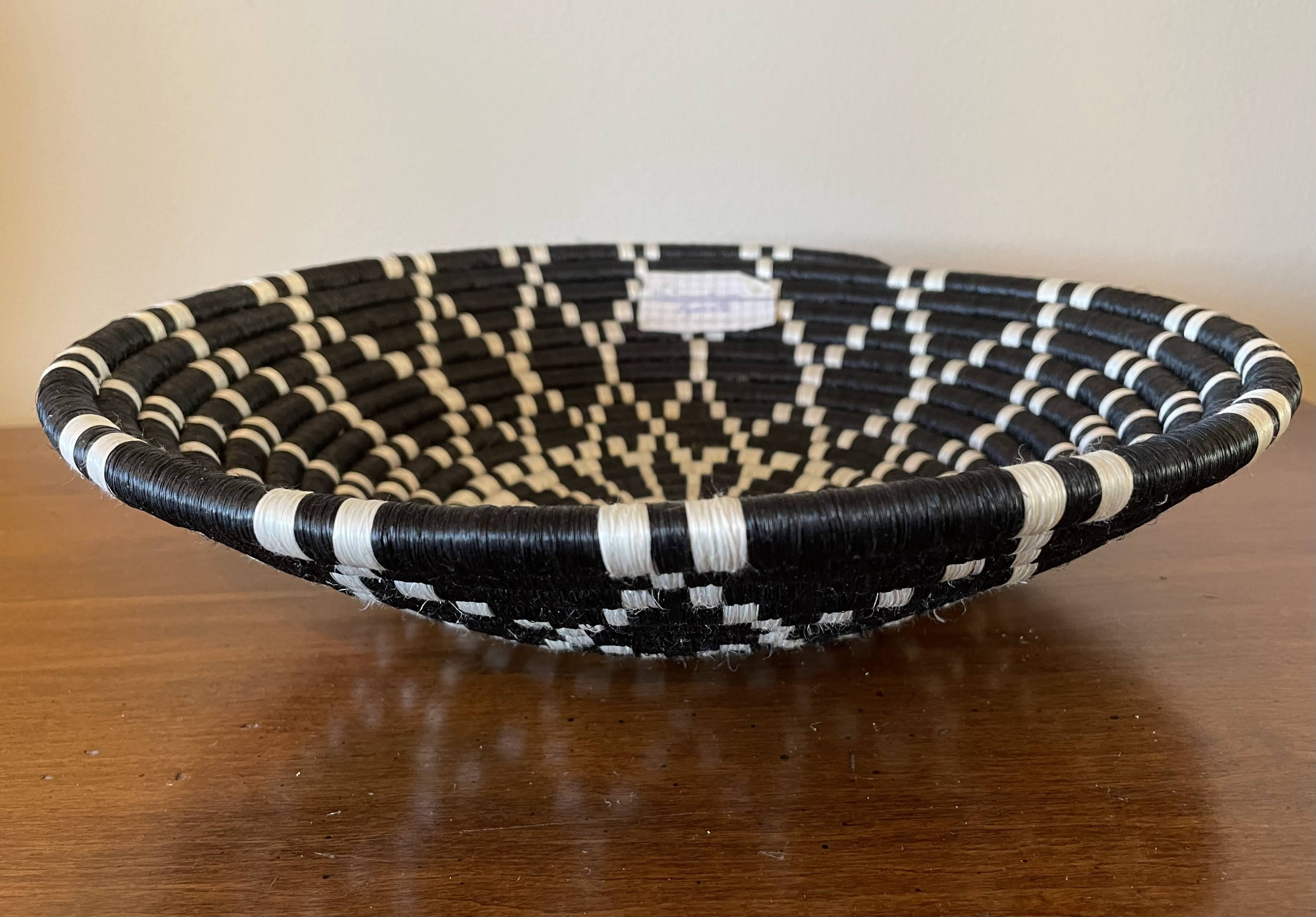 Bungalow Rose Rutongo African Handmade Woven Sisal Decorative Bowl ...