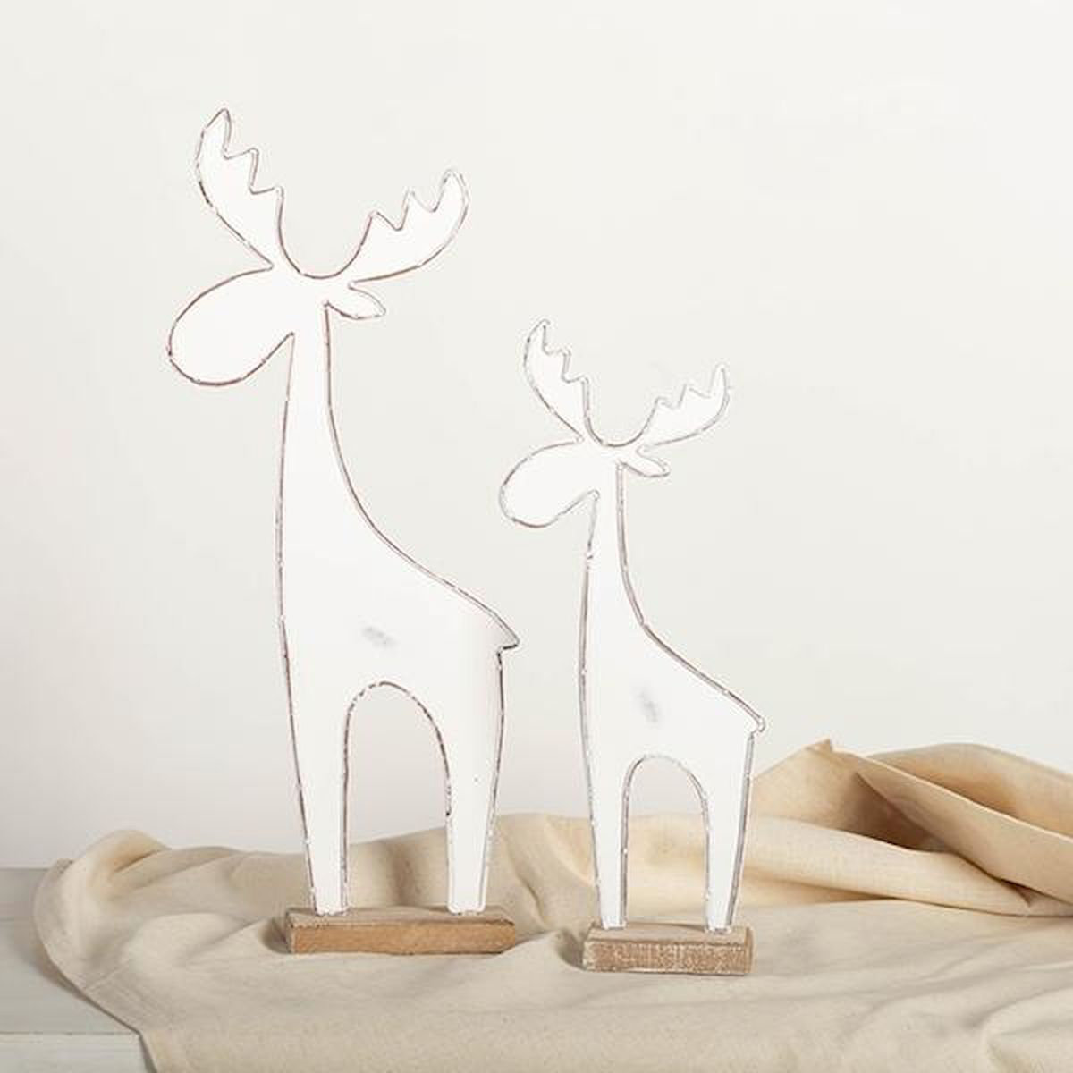 The Holiday Aisle® Outlines Deer Figurine Set | Wayfair
