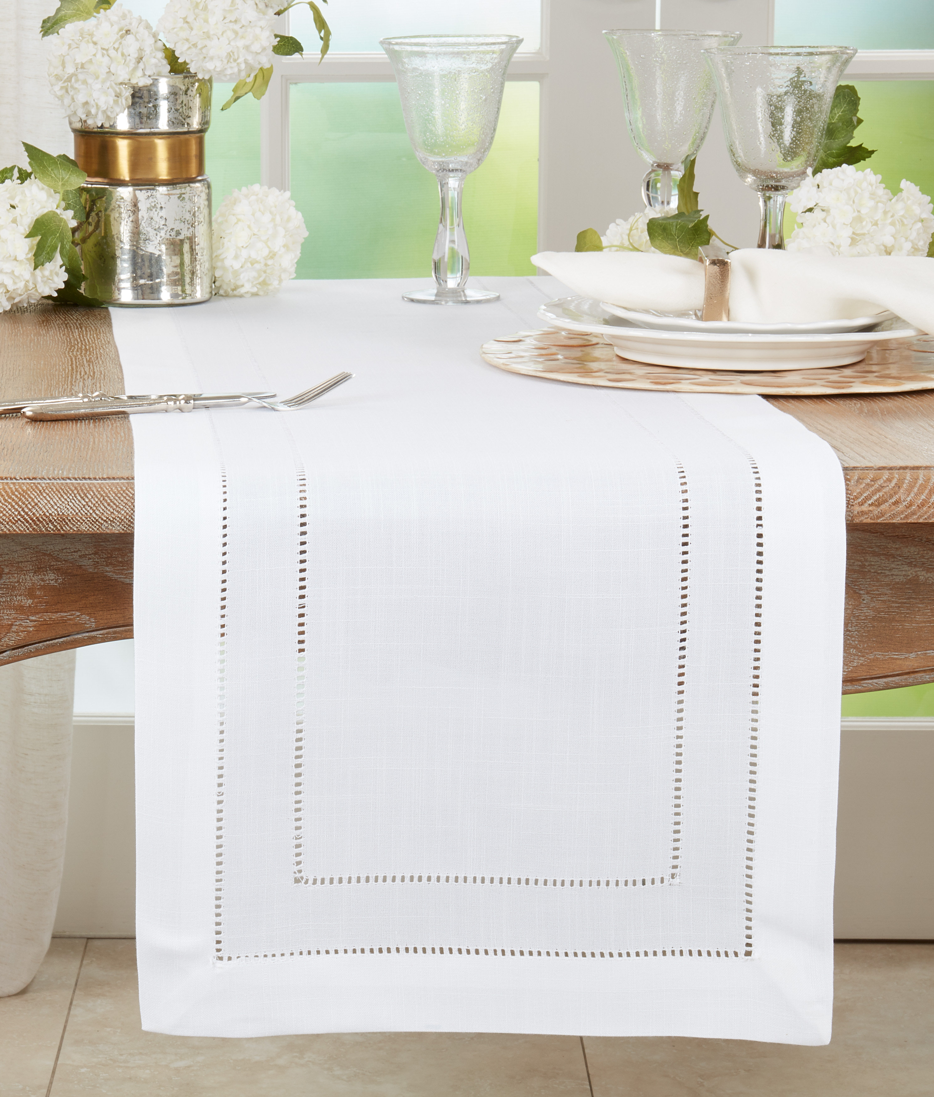 Saro Rectangular Table Runner | Wayfair
