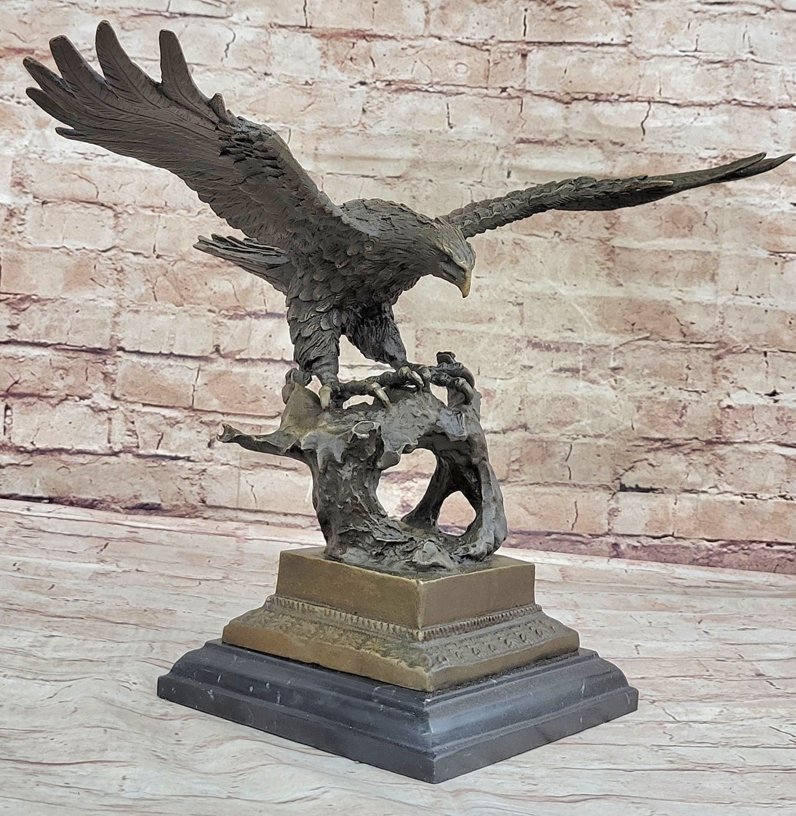 Loon Peak® Jillianna Bronze Eagle Hawk Falcon Osprey Garden Park Zoo ...