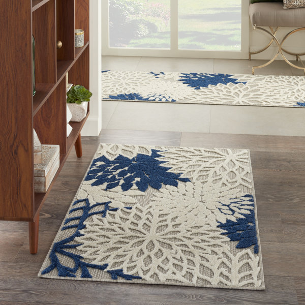 Andover Mills™ RosaRio Floral Rug & Reviews | Wayfair