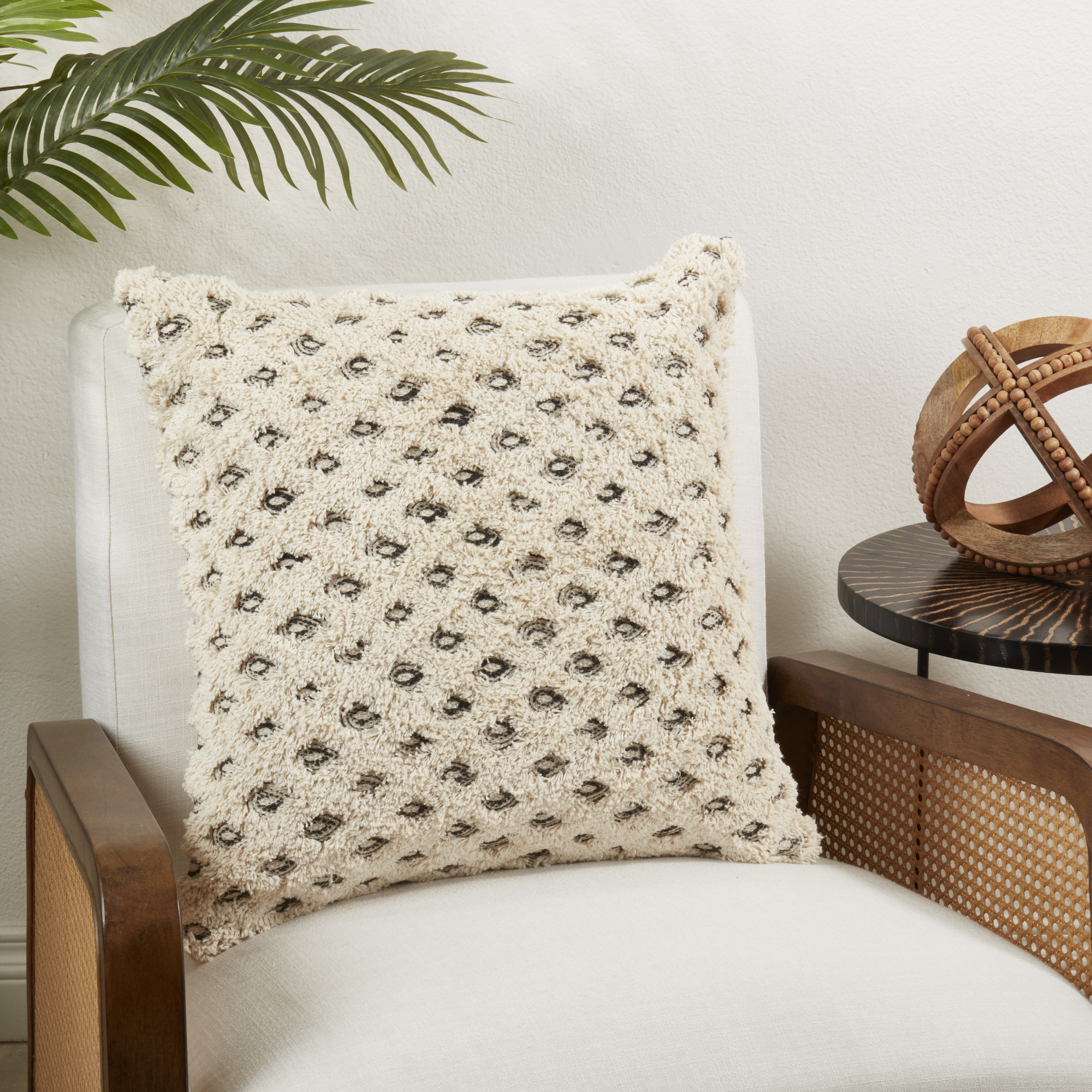Saro Diamond Elegance Tufted Diamond Poly Filled Throw Pillow | Wayfair
